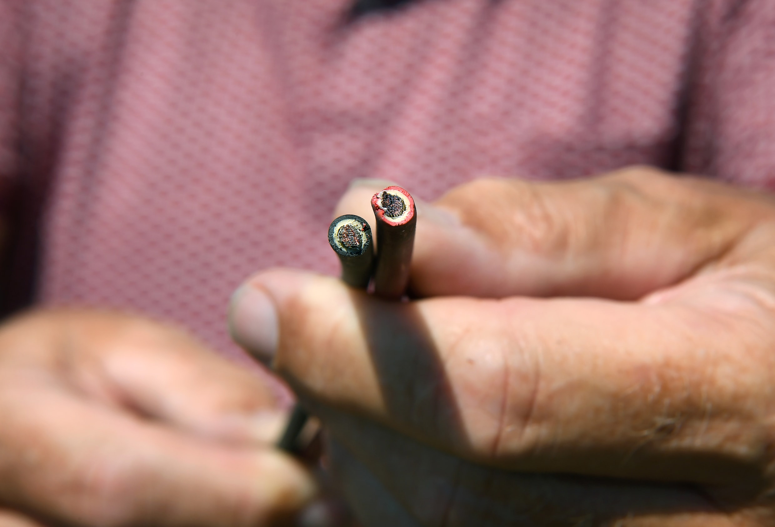 Zonneparken zijn doelwit van koperdiefstal, ‘en dat met het mooiste weer van de wereld’ | de ...