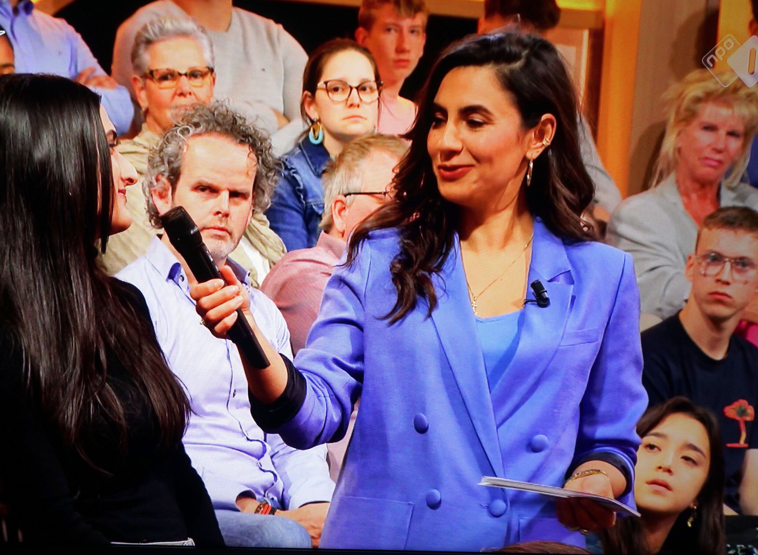 Nadia Moussaid is een kundig moderator, maar haar programma voelt soms ...