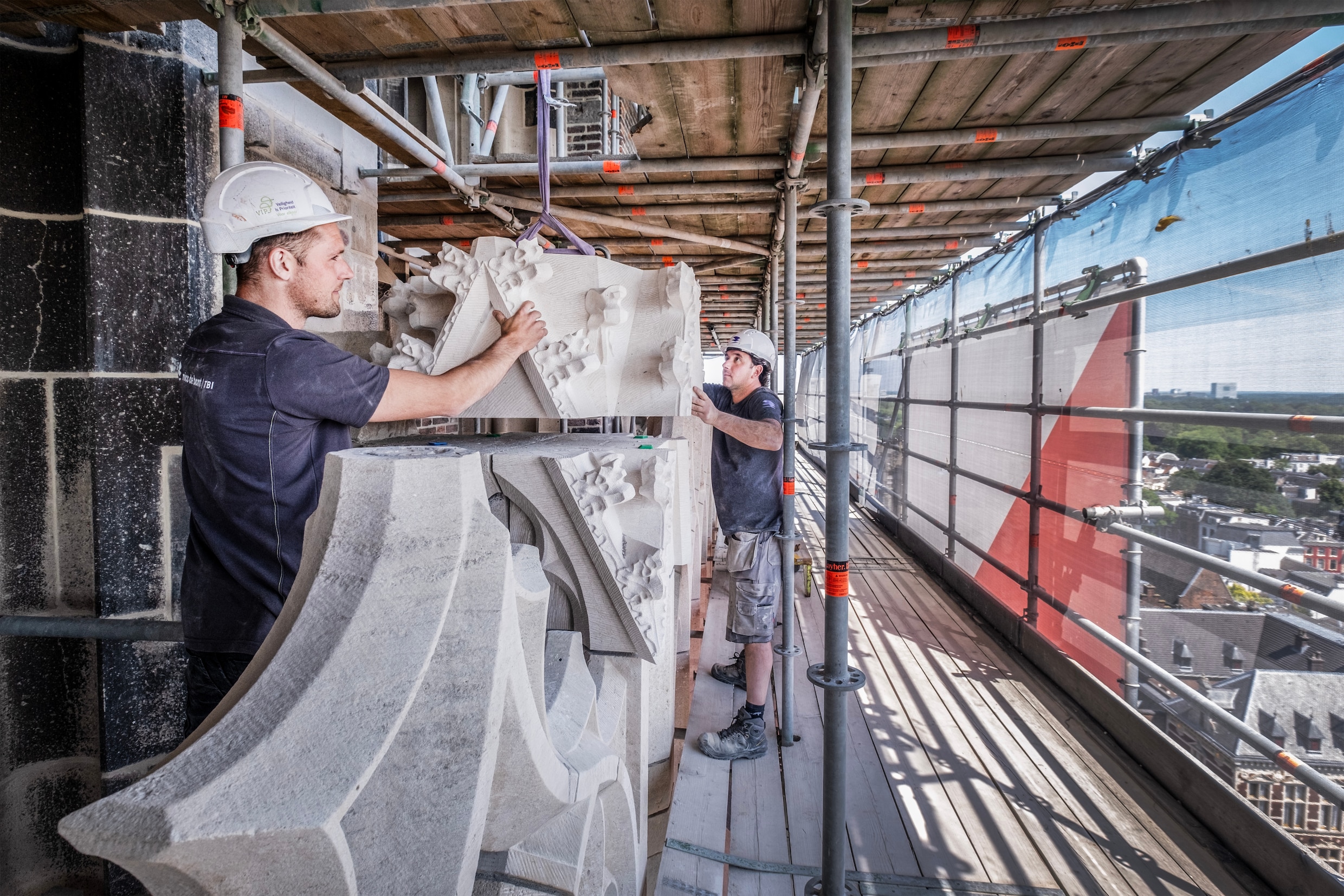 De minutieuze restauratie van de Domtoren: ‘Al zien alleen de vogels ...