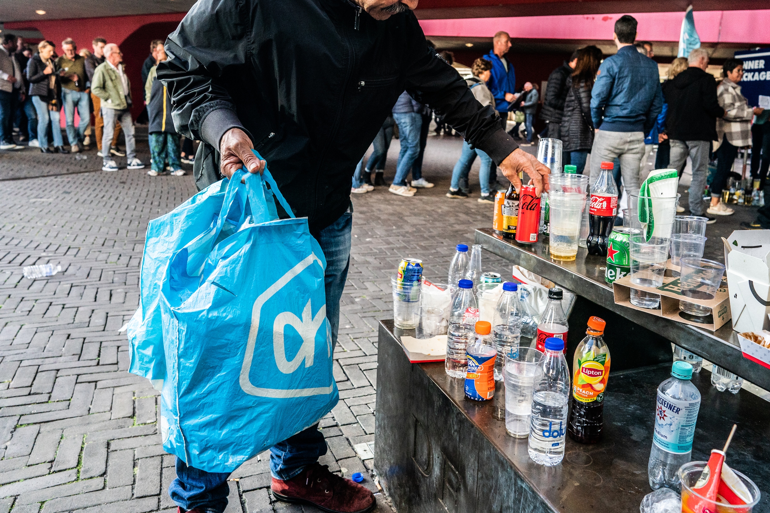 374 miljoen euro aan statiegeld niet geïnd, te weinig mensen leveren ...