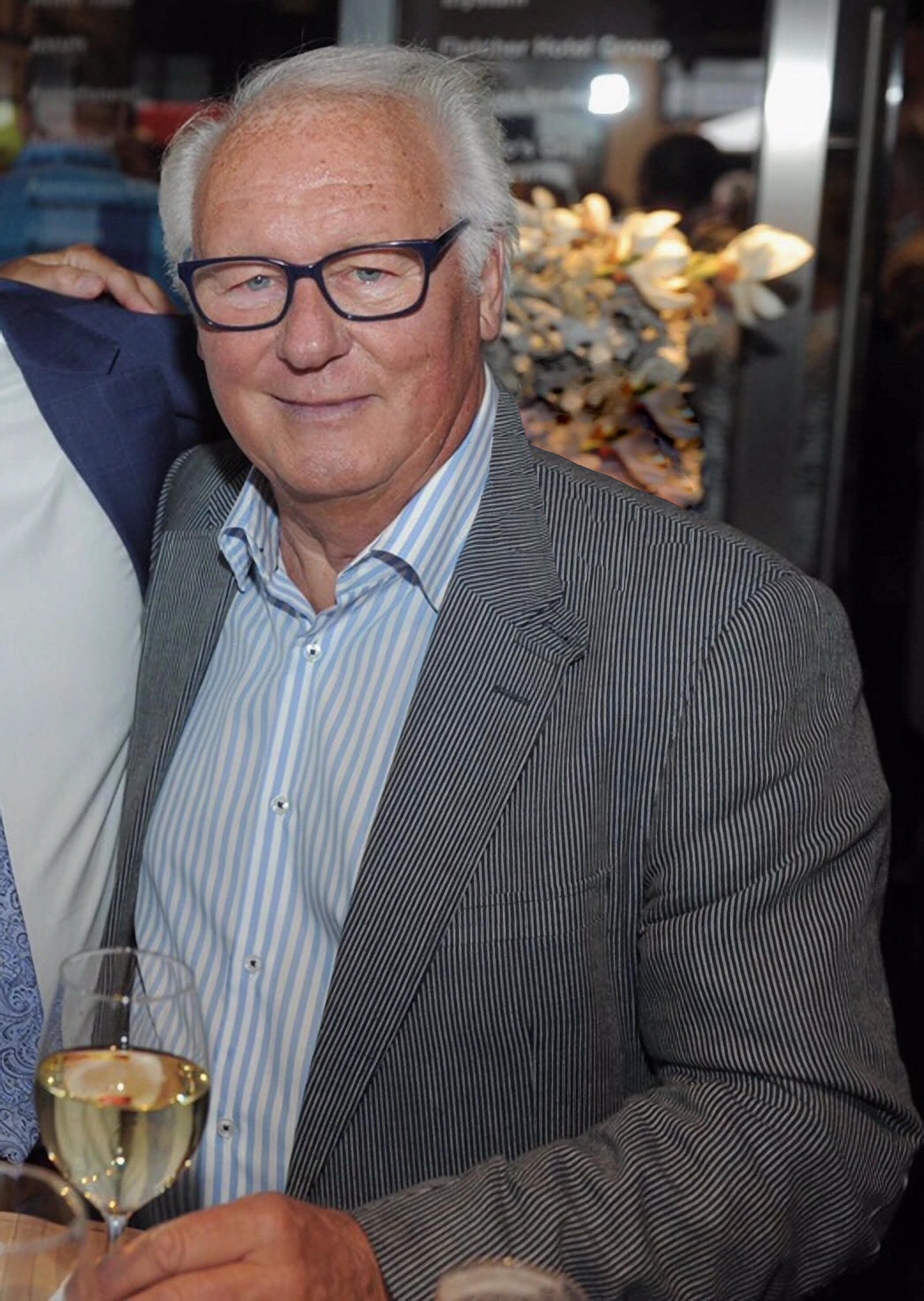 Veel meer dan de kalme horecakompaan van Mister Ajax | de Volkskrant