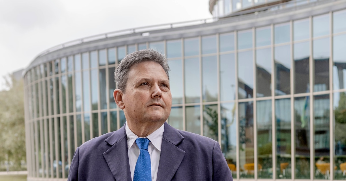 Chris Jansen, aantredend bestuurder in Flevoland, staat bekend als een ...