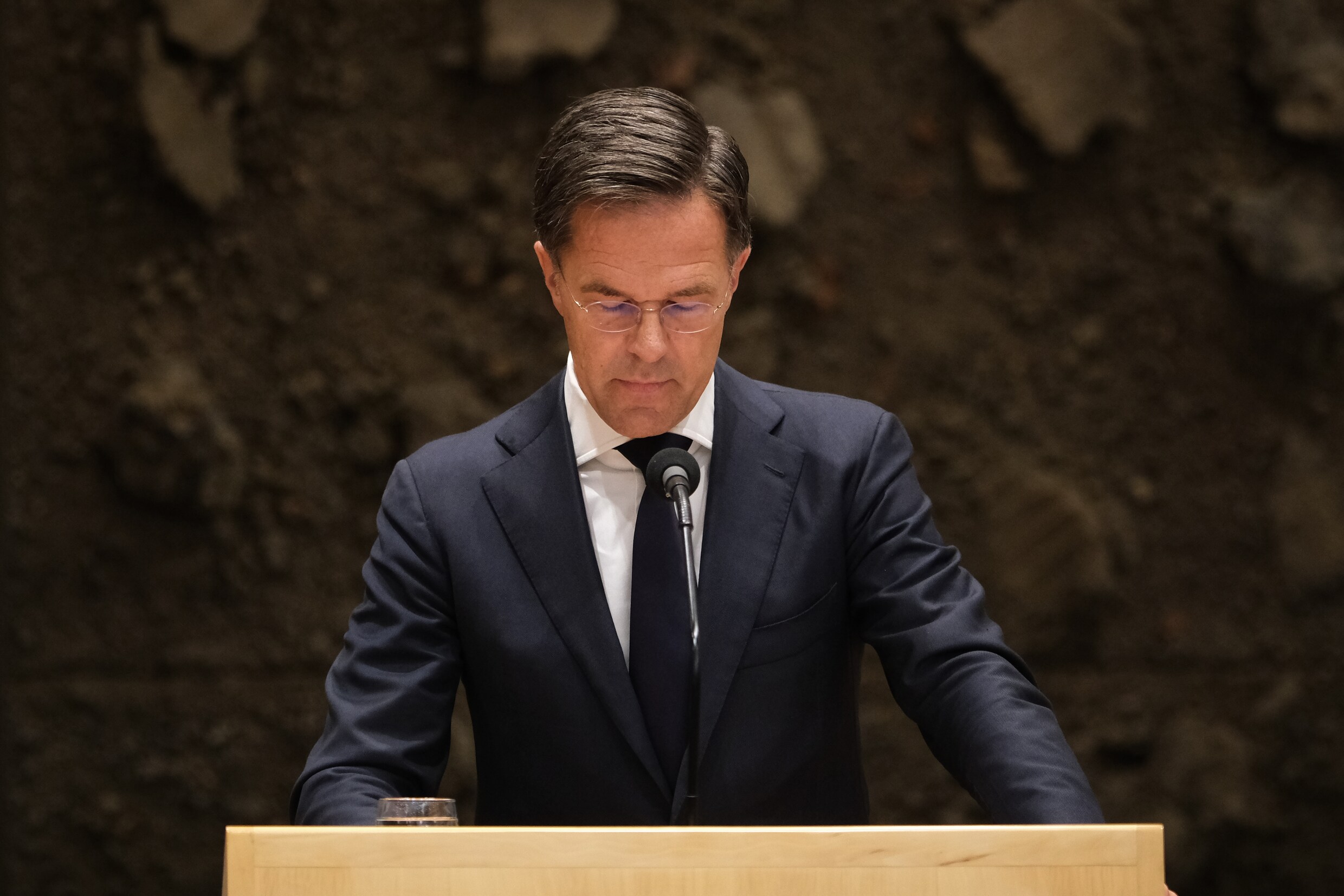 Live: Deze week nog nieuwe kandidaat-lijsttrekker VVD • VVD onder vuur ...