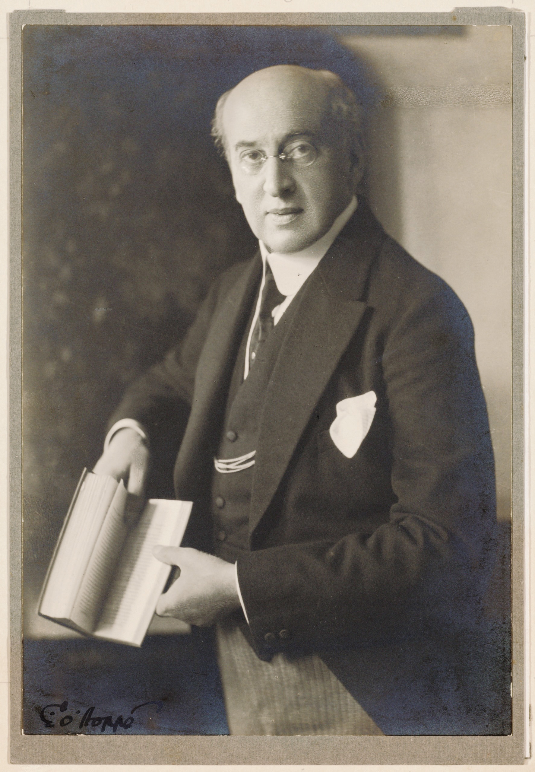 Op zoek naar de ziel van Louis Couperus, de grootste schrijver van ...