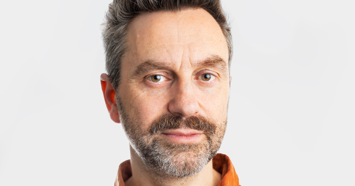Volkskrant-columnist en podcastmaker Kustaw Bessems wint Anne ...