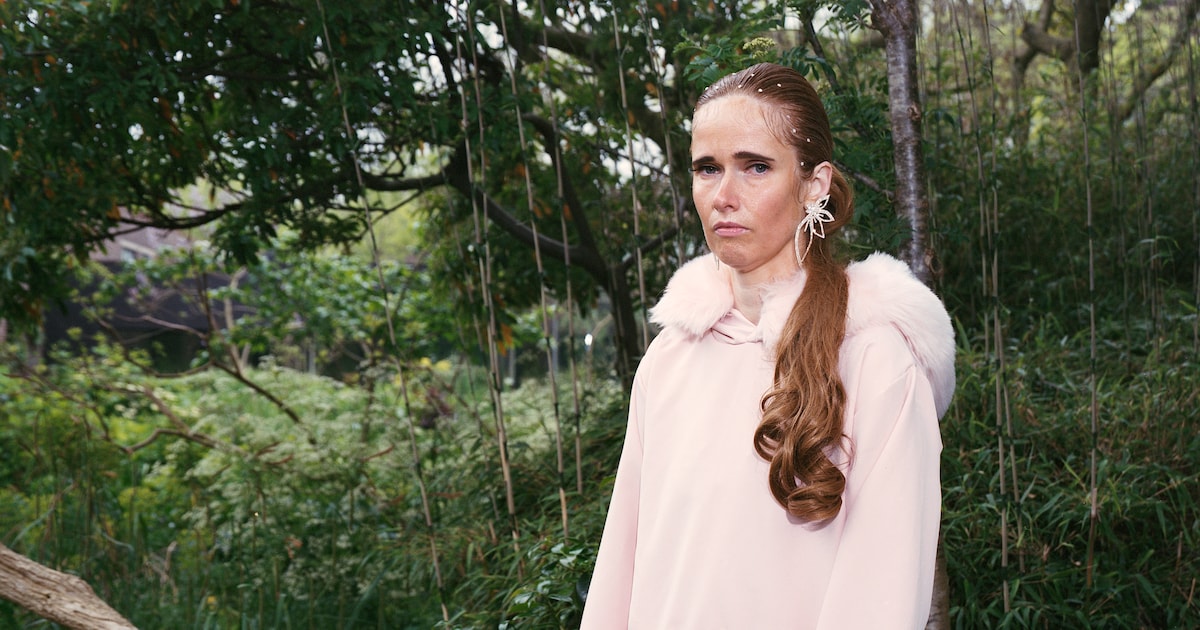 Kunstenaar Renée van Trier: ‘Mijn werk moet emotioneel zijn en er moet punk in zitten’ | de ...