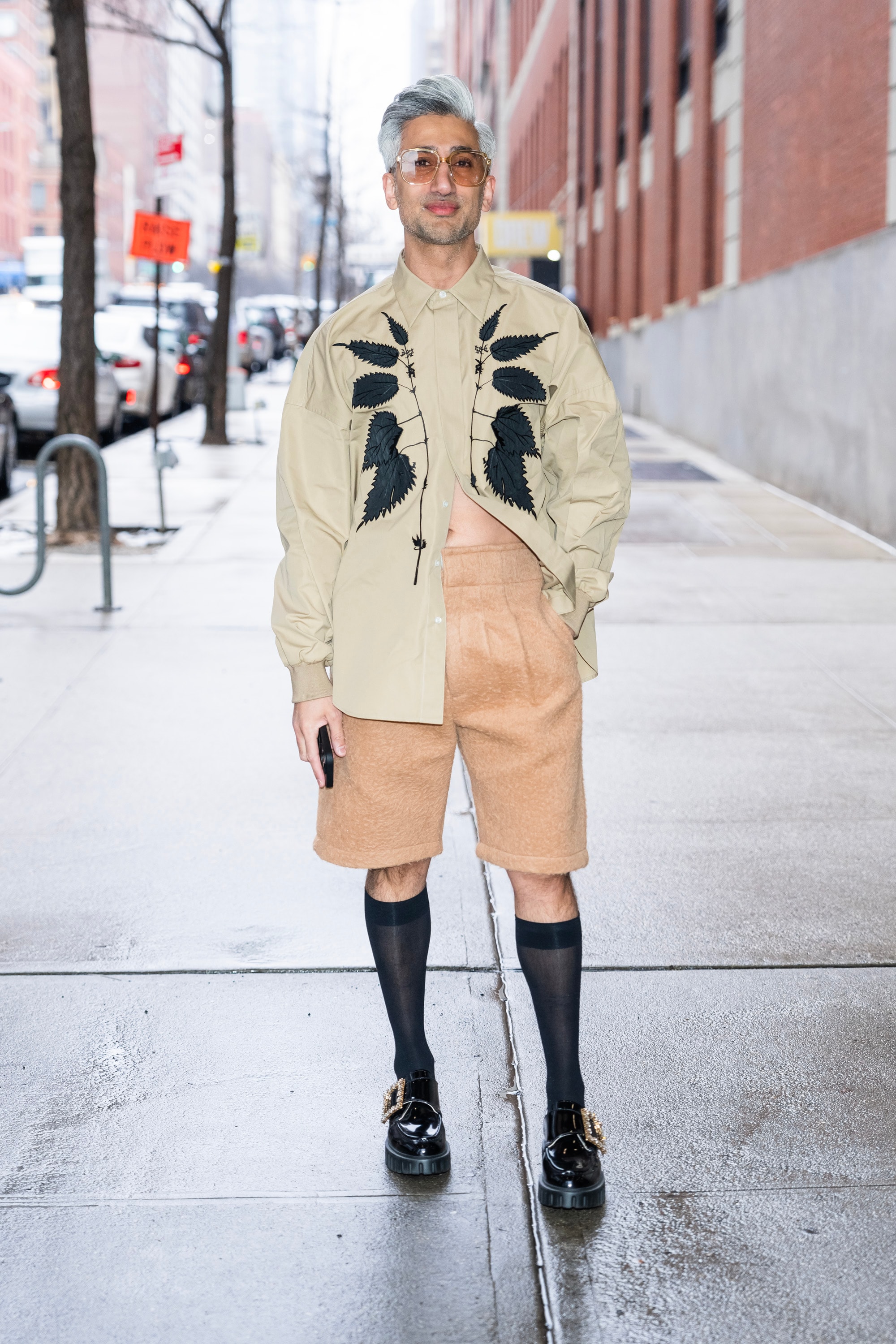 De stijl van stylist Tan France (van de ‘French tuck’) komt wel héél ...
