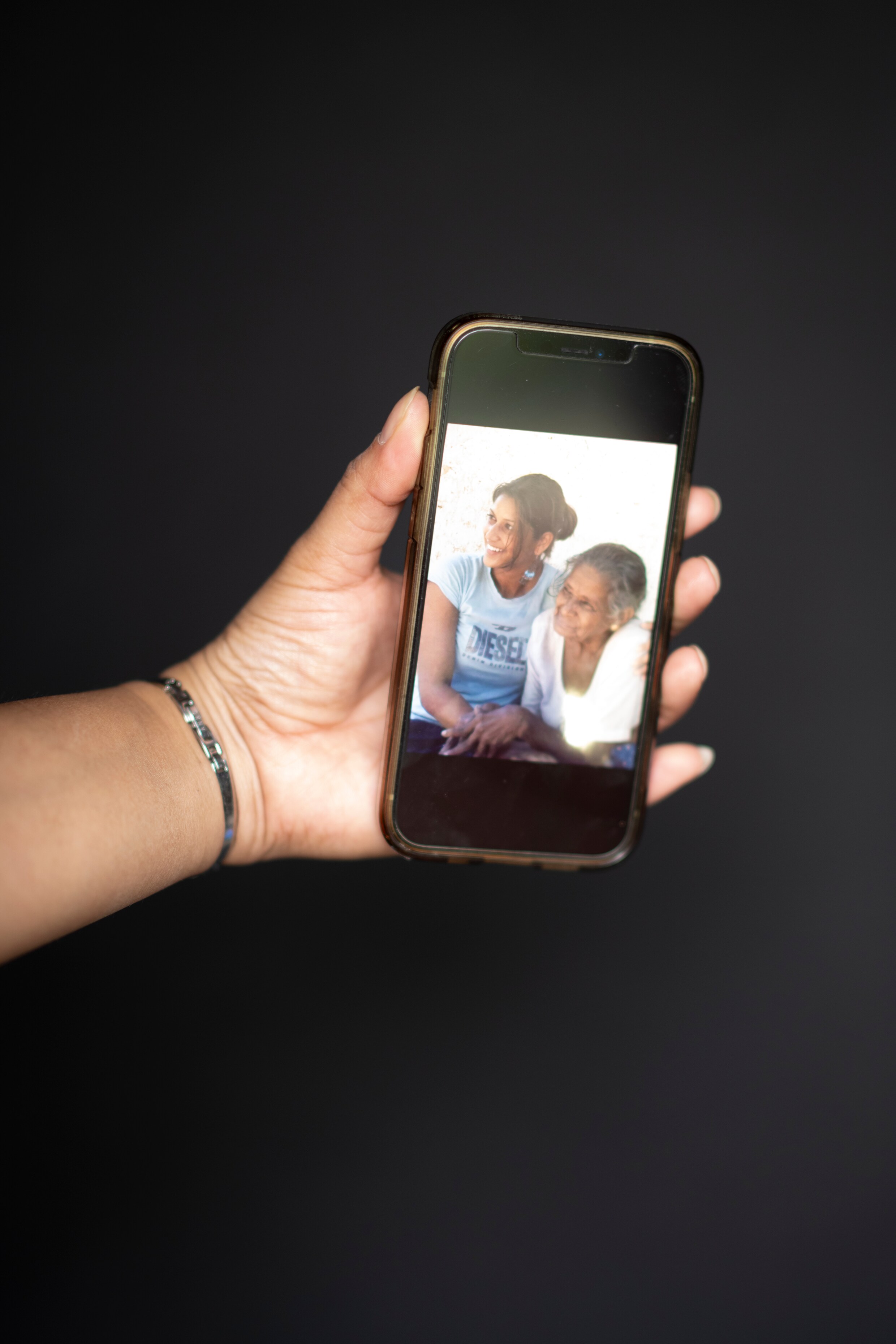 ‘Is mijn moeder betaald om mij af te staan?’ Op zoek naar erkenning van ...