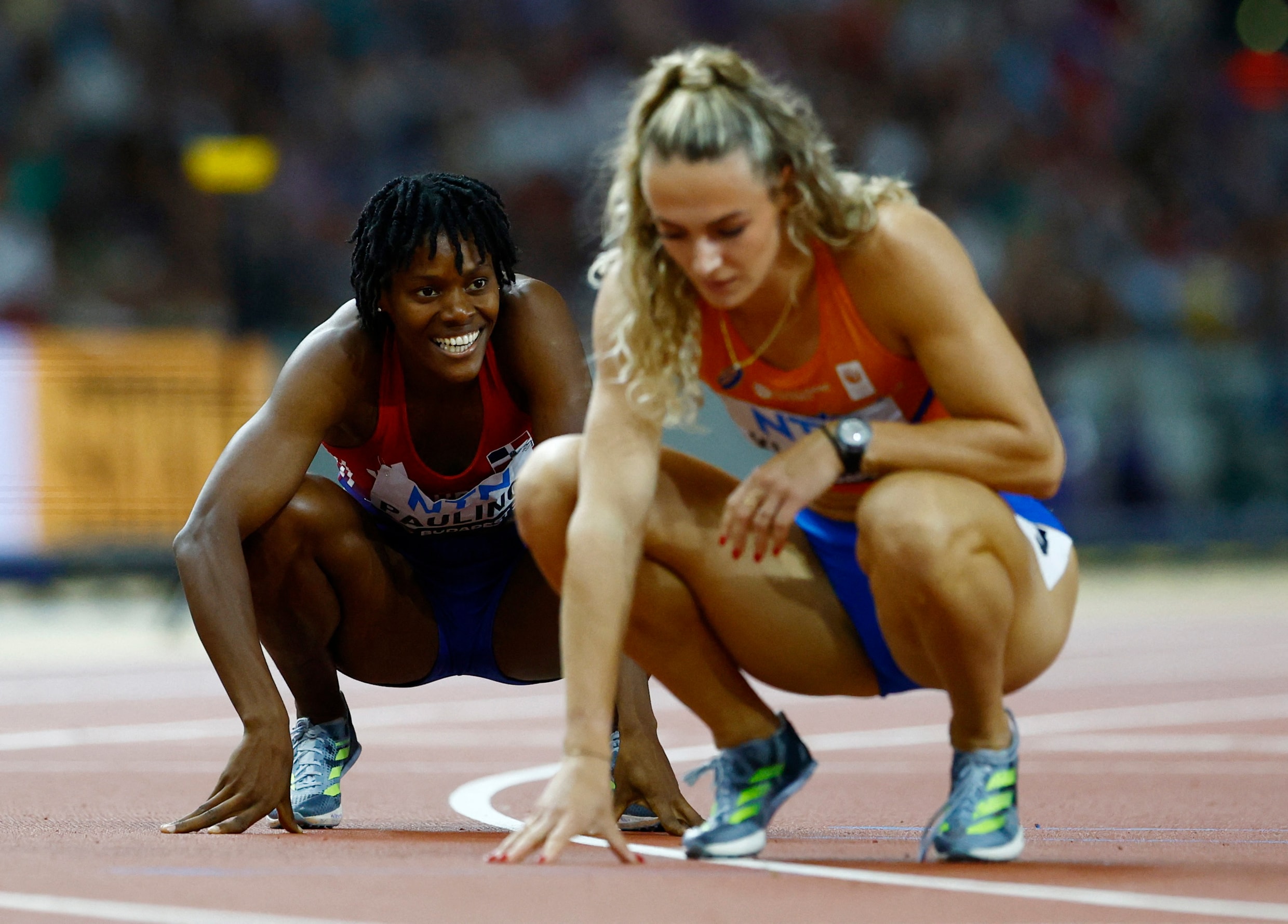 Lieke Klaver hervindt zichzelf, lijkt op weg naar brons, maar moet ...