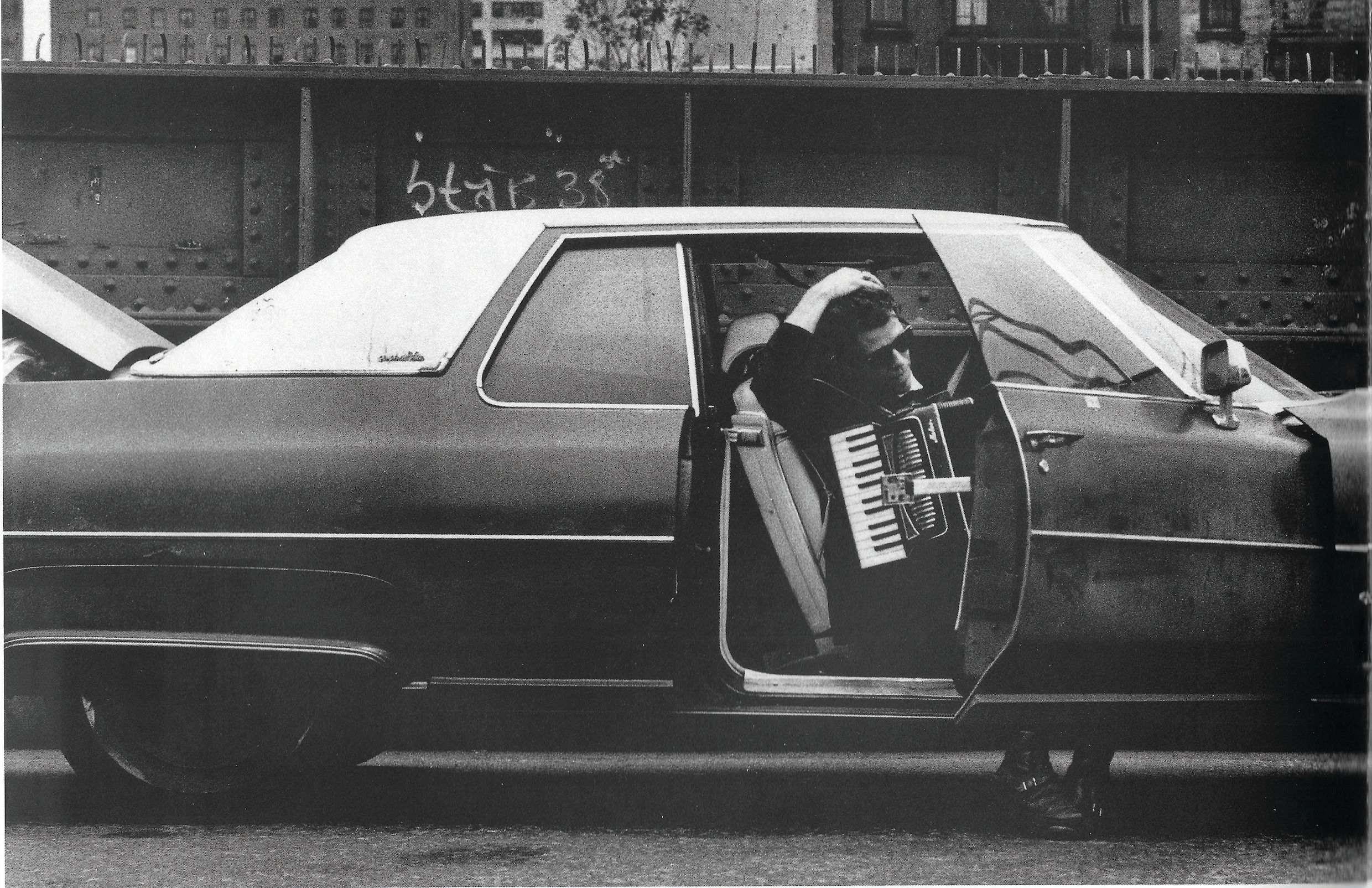 Ineens was Tom Waits geen ‘dronkeman’ meer, maar vernieuwend. Hoe kreeg ...
