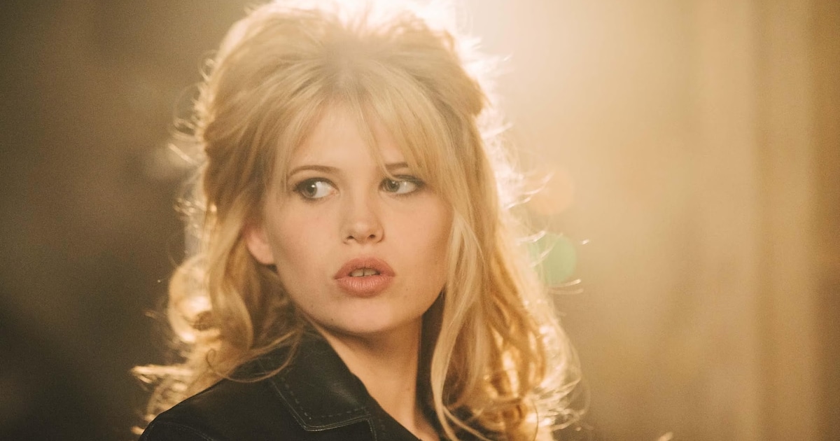 In de serie ‘Bardot’ is Brigitte Bardot óf een wellustige verleidster ...