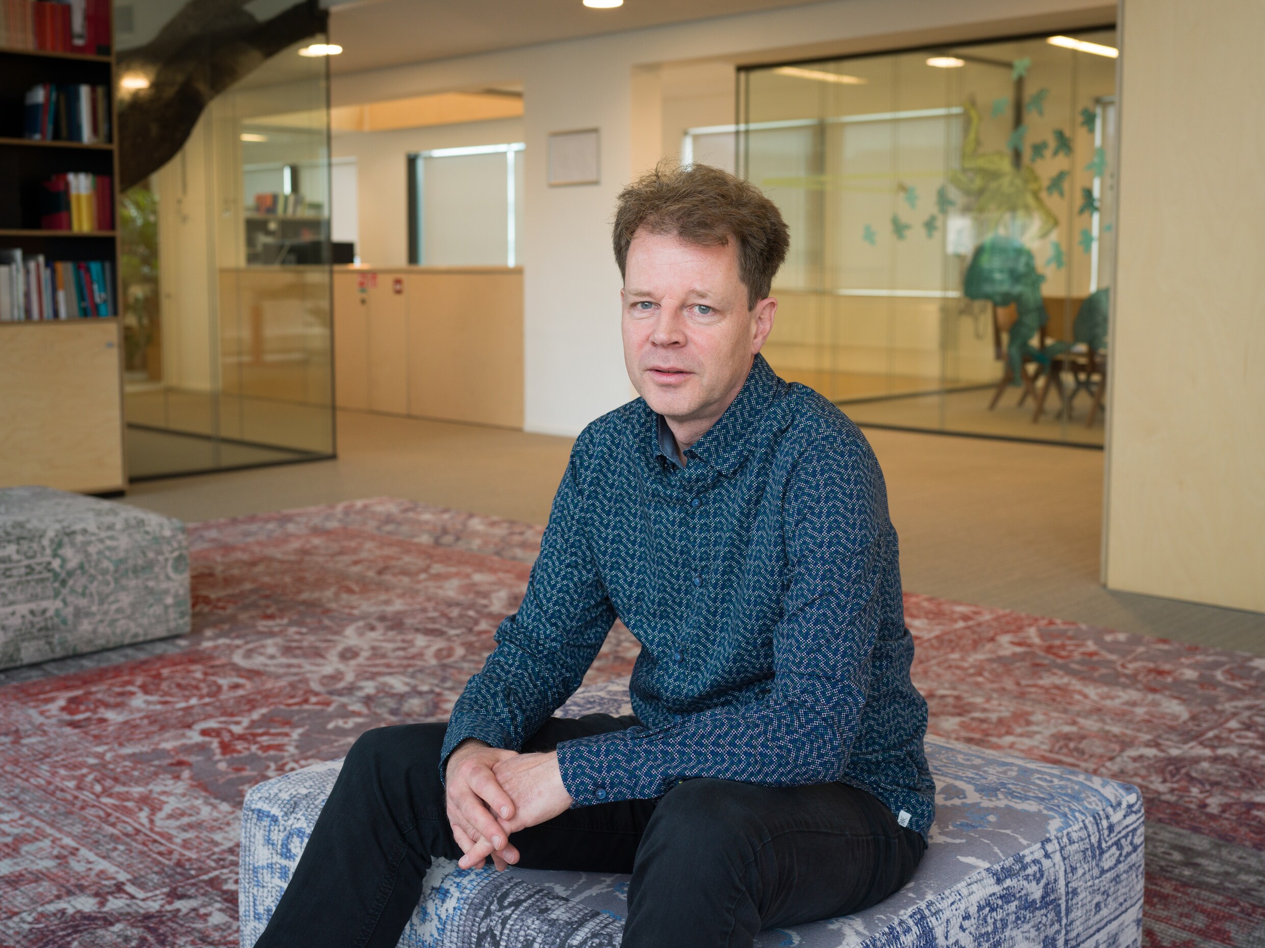 Criminoloog Frank Weerman ziet een verband tussen smartphonegebruik en ...