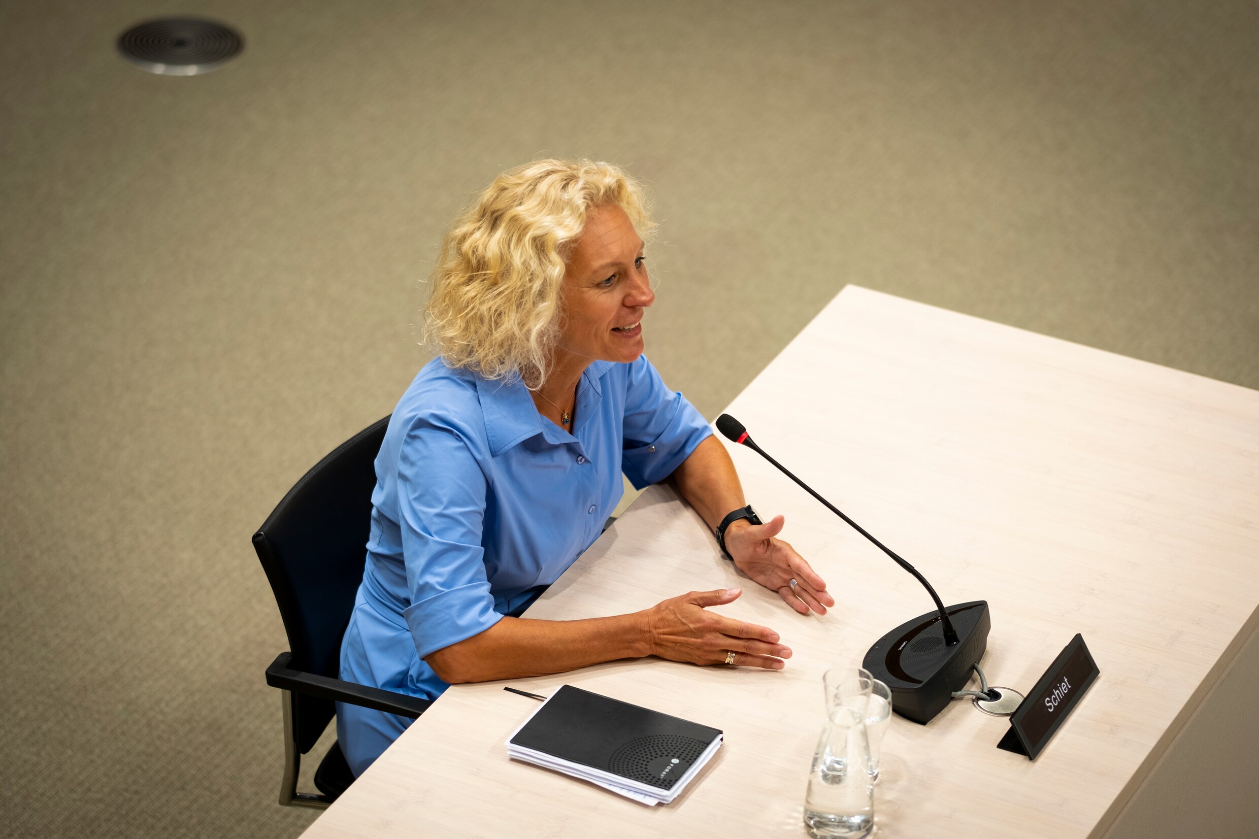 Kabinet-Rutte I hamerde direct op strenger fraudebeleid, met ‘alles wat ...