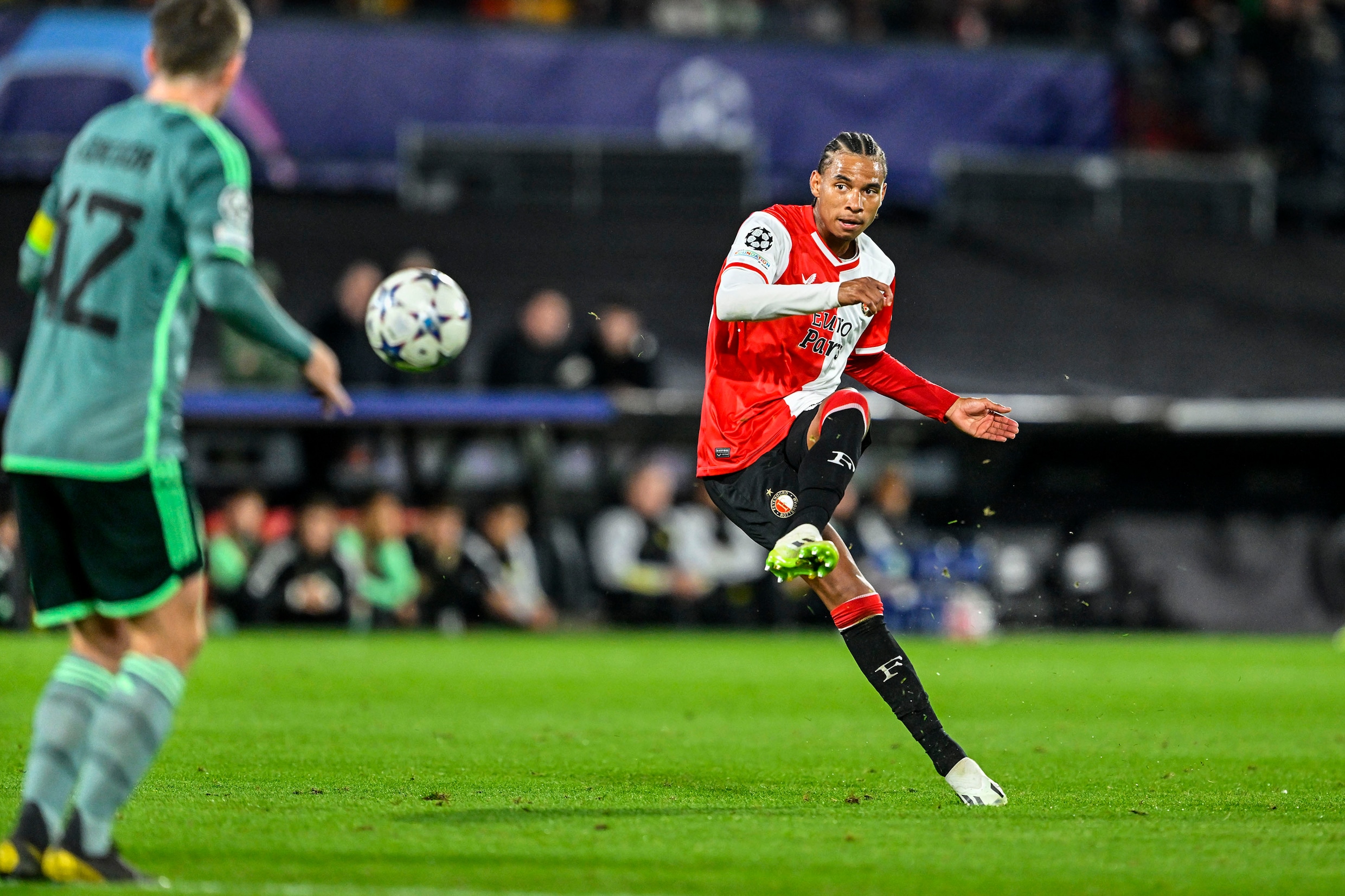 Feyenoorder Calvin Stengs: creatief, met een vleugje magie in het linkerbeen | de Volkskrant