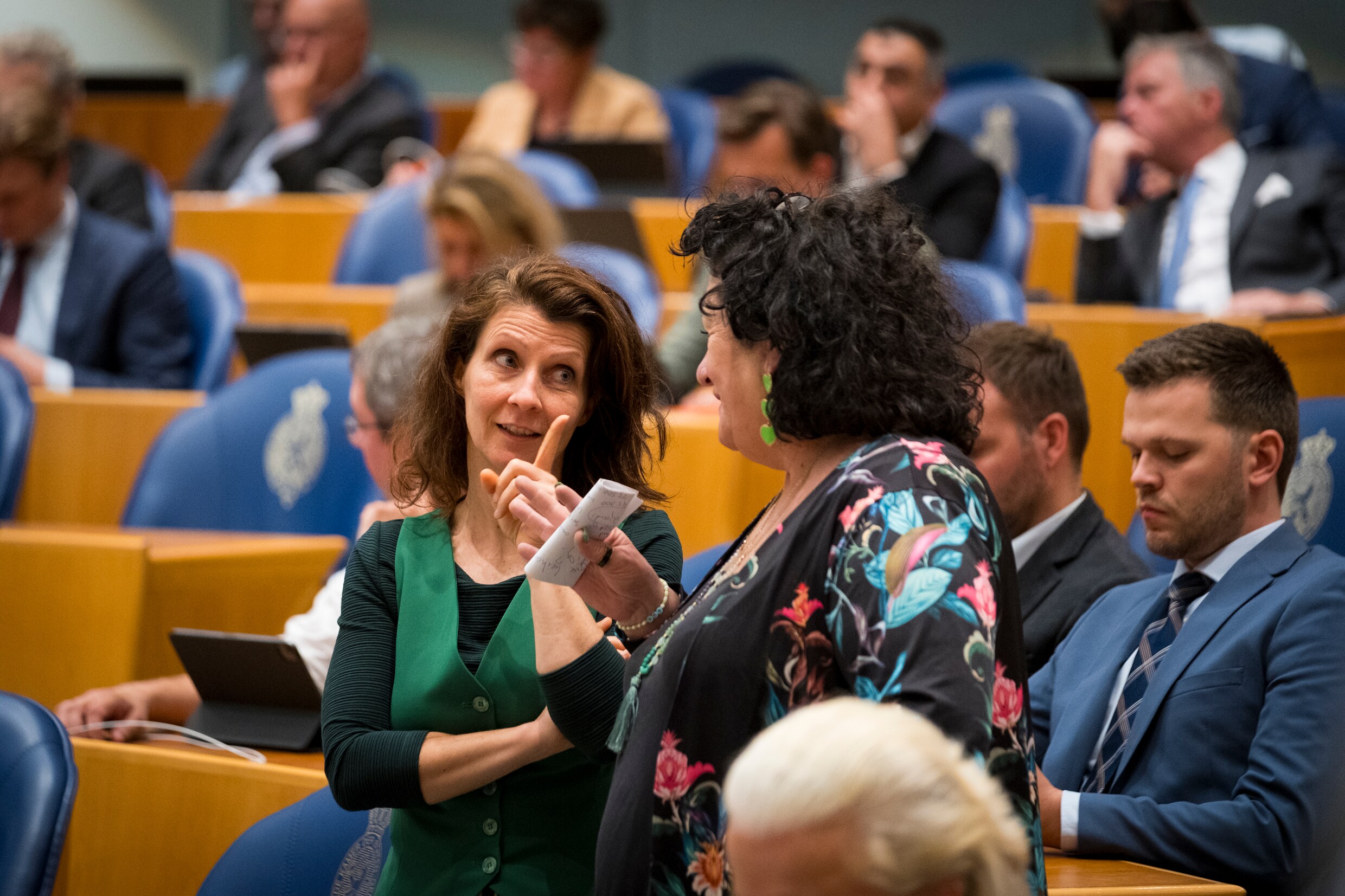 Met de verkiezingen in zicht tekenen nieuwe politieke verbondjes zich ...
