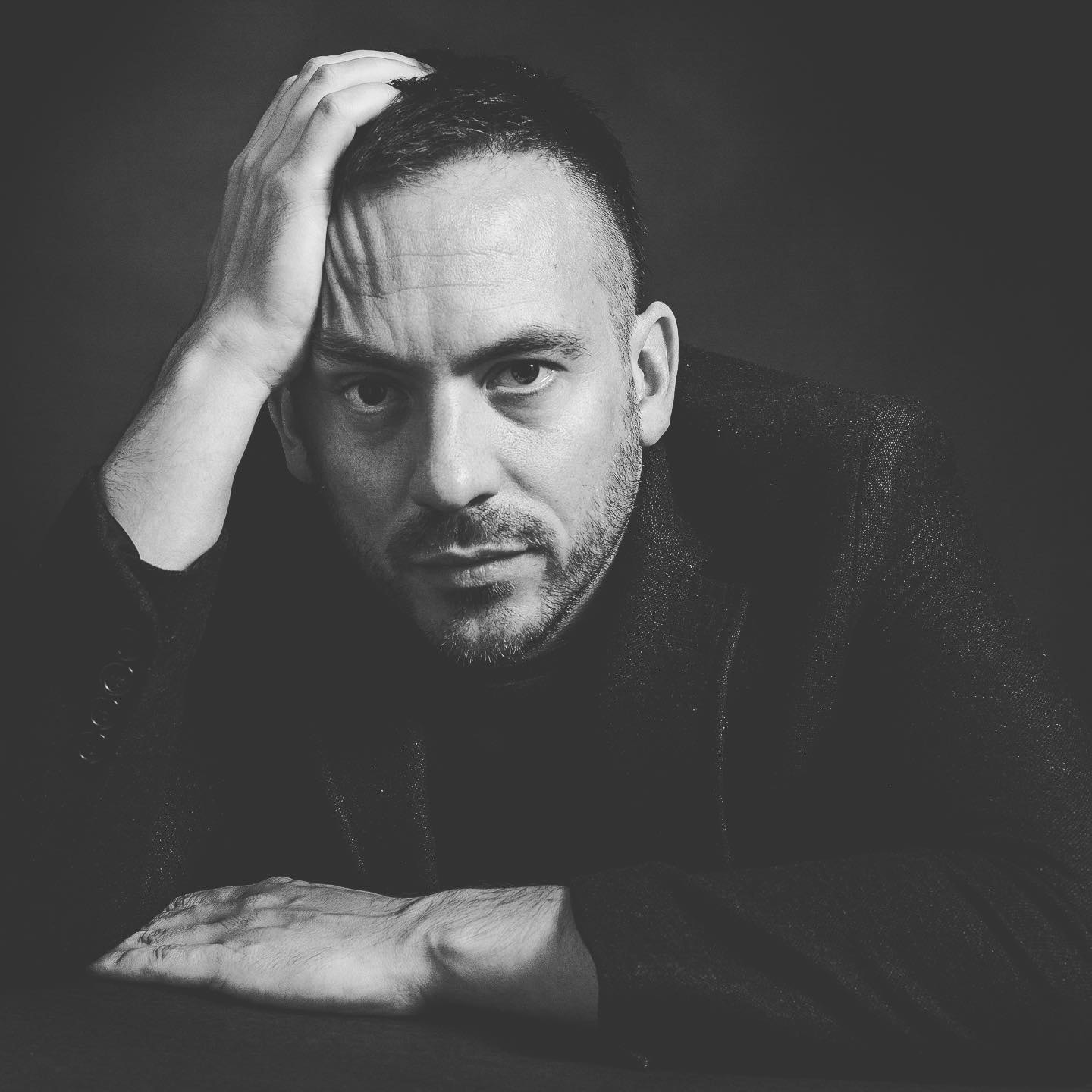 Theatermaker Nic Bruckman werkte bijna een jaar als cipier in een ...
