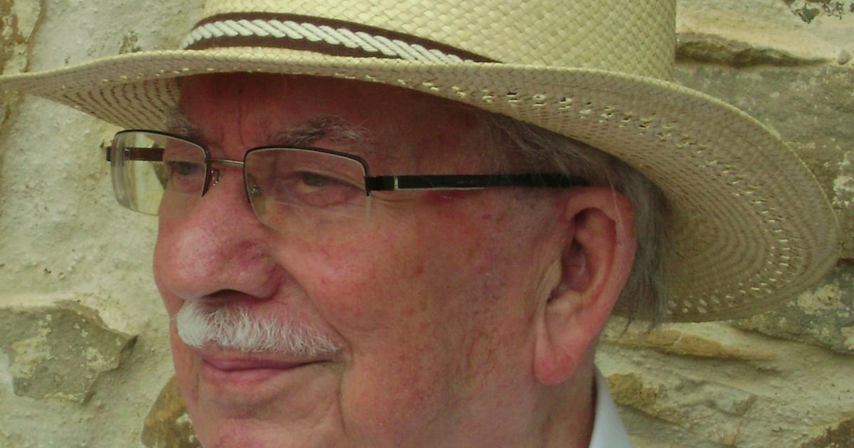 Theo Bouman (1925-2023) leek een vrolijke man, maar door wat hij had ...