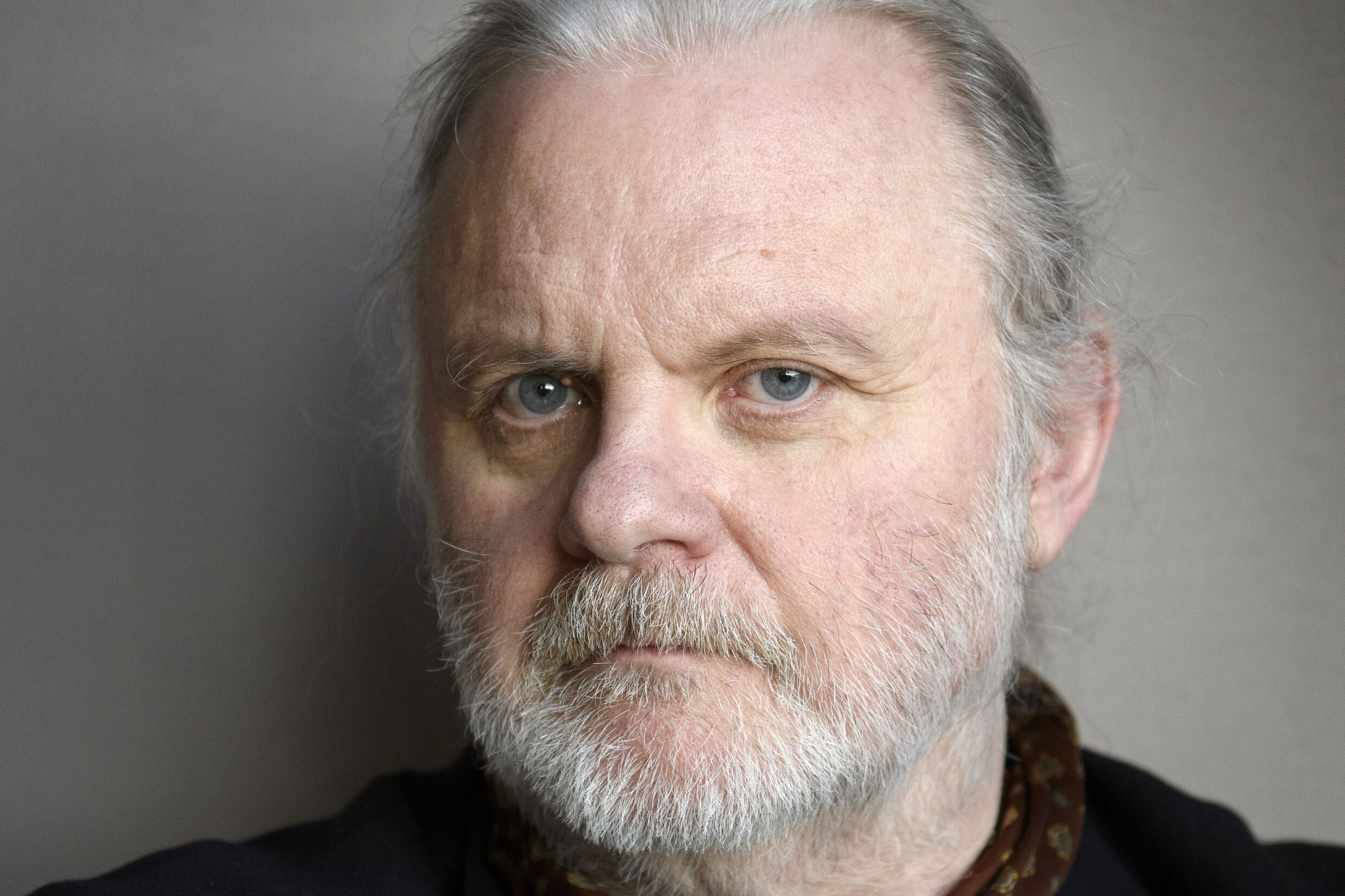 Literatuur, ontdekte Nobelprijswinnaar Jon Fosse, kan ‘tussen de zinnen ...