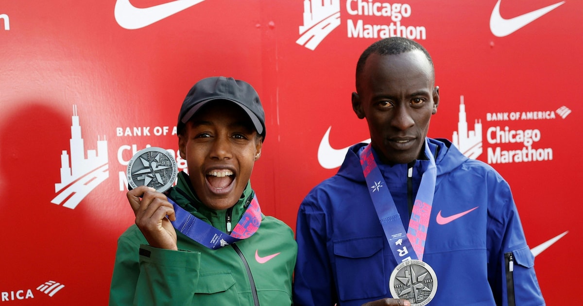 Sifan Hassan wint marathon Chicago in tweede tijd ooit; Kelvin Kiptum ...