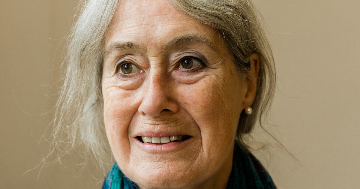 Ann Wroe, de auteur van de briljante necrologieën in ‘The Economist ...