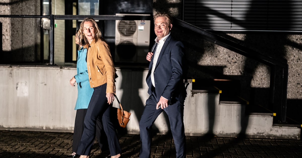 Scherpe vragen van studenten kleuren eerste tv-debat, en ...