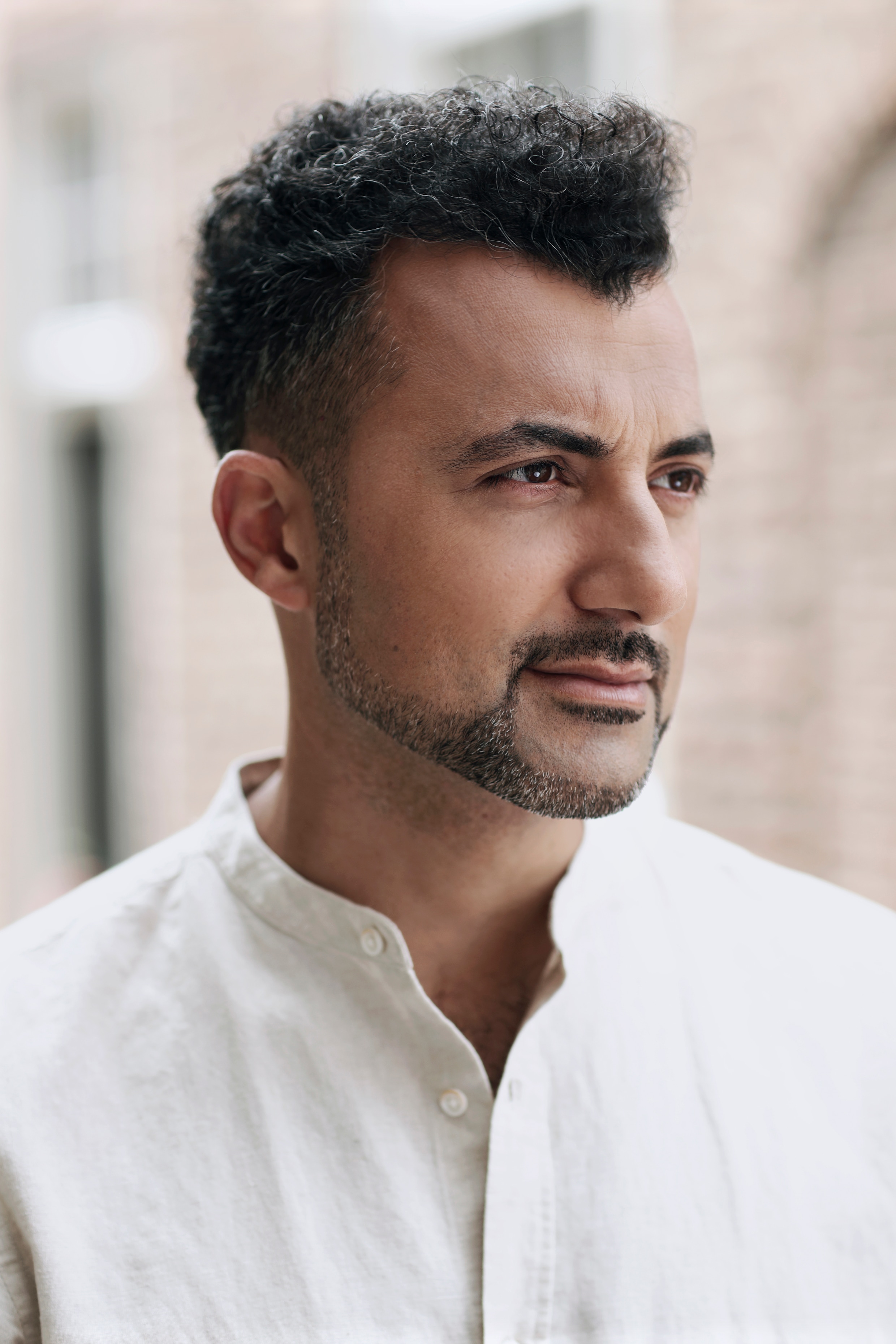 Recensie: In ‘Afslag 23’ vertelt Eus meer van hetzelfde | de Volkskrant