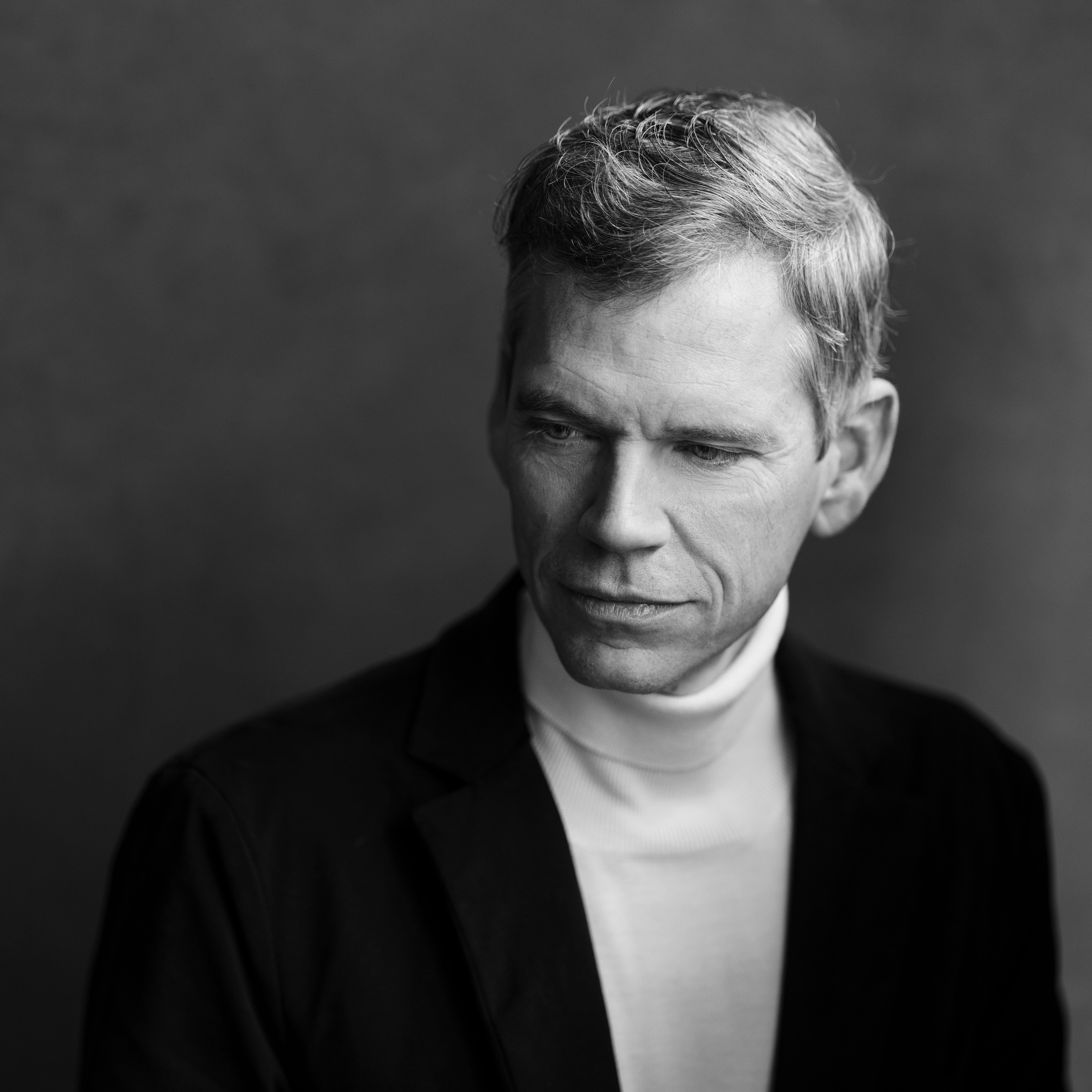 ‘Nieuwsuur’-presentator Jeroen Wollaars: ‘Soms denk ik dat politici ...