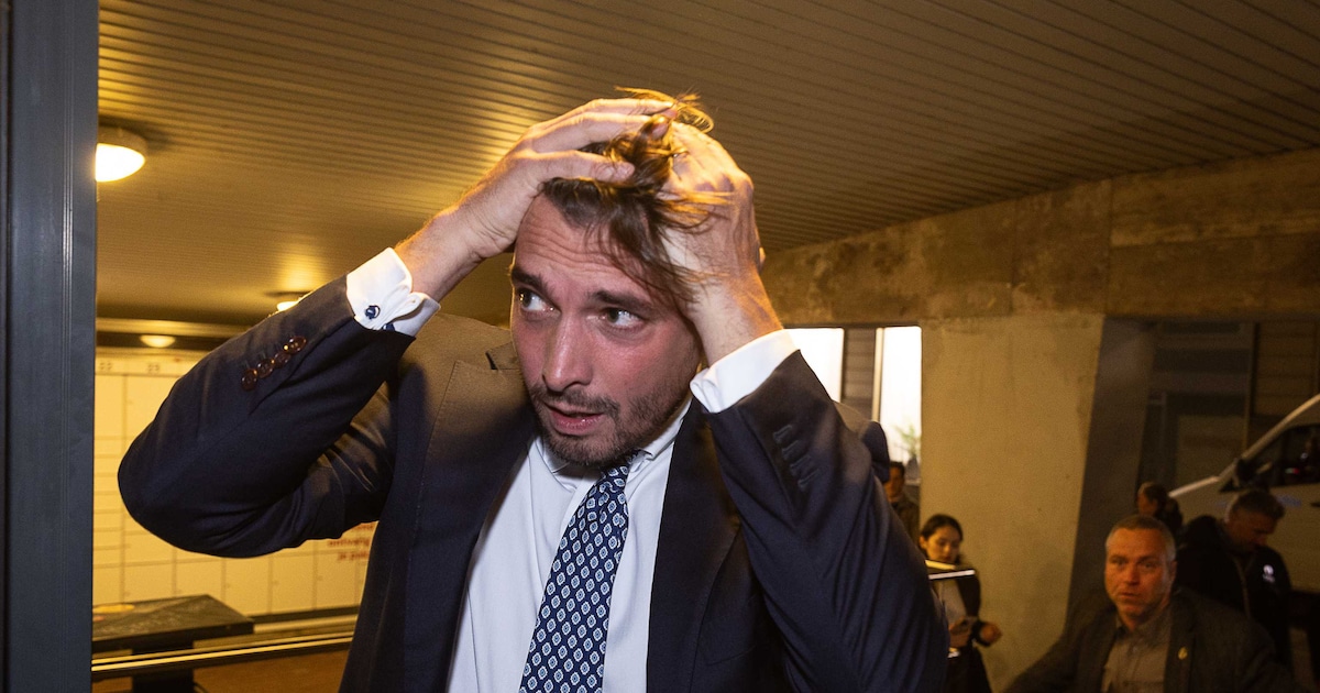 Thierry Baudet opnieuw aangevallen tijdens campagnebijeenkomst, verdachte aangehouden | de ...