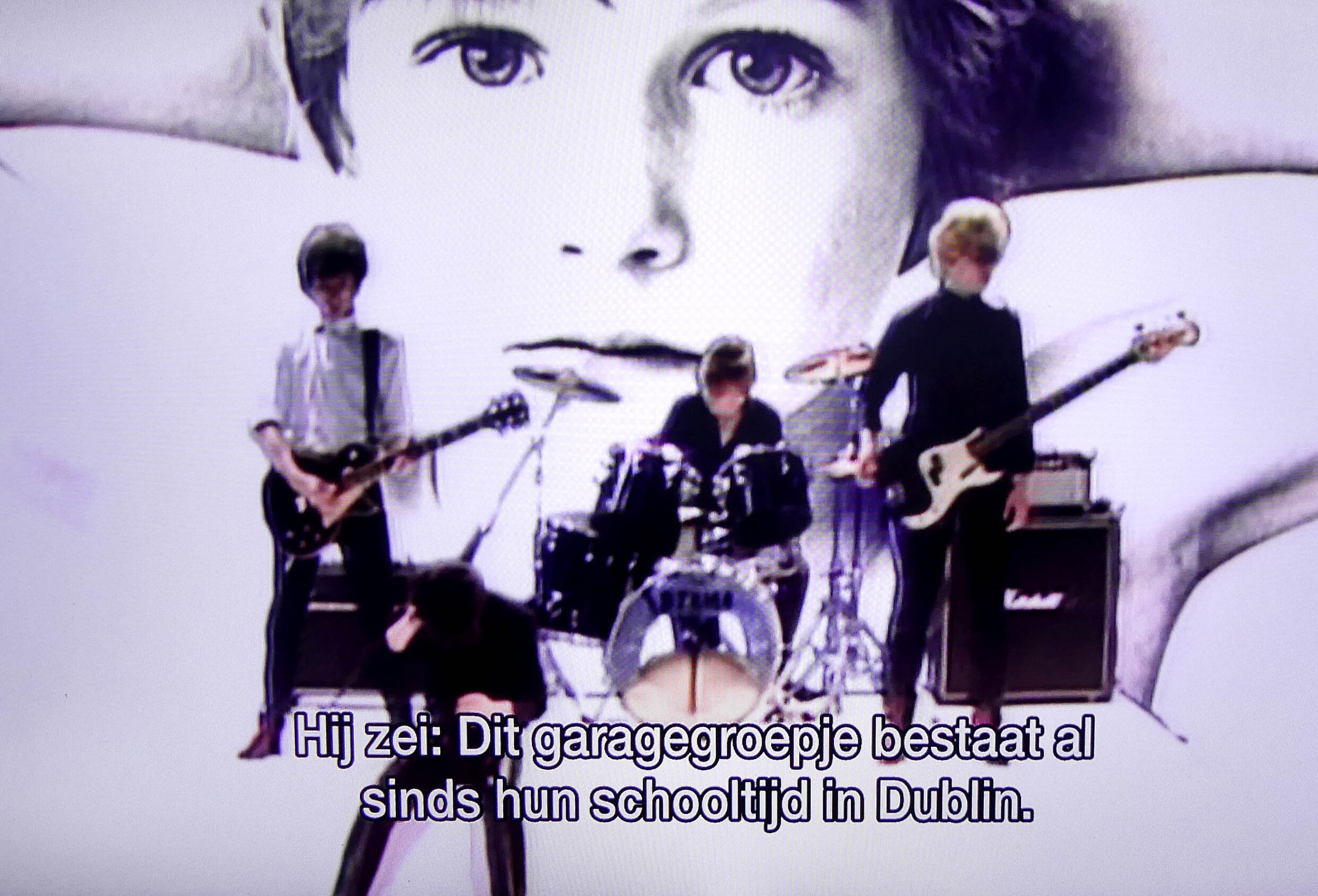 Dankzij radiozender WLIR kregen newwavebands als Talking Heads, Ramones, Blondie en U2 de wind ...