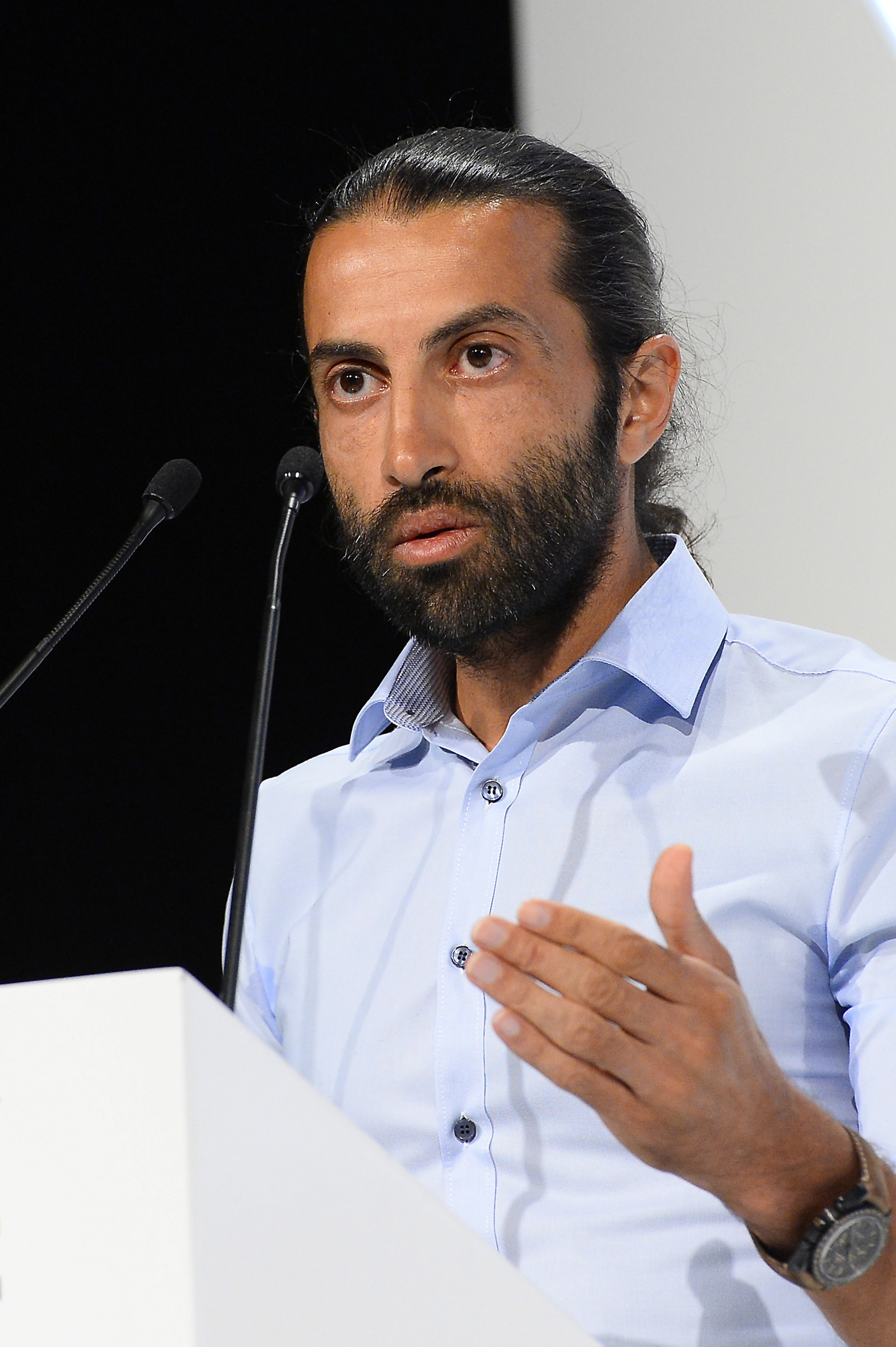 Zoon van een Hamas-oprichter werd spion voor Israël: ‘Hamas moet zo snel mogelijk opgeruimd ...