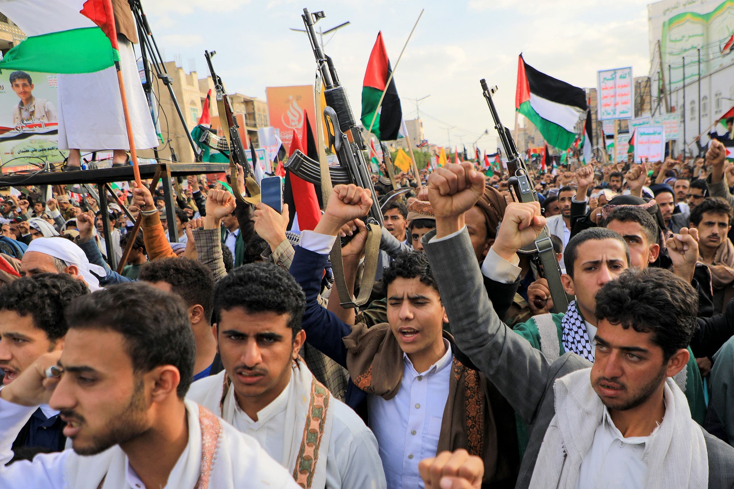 Door Iran gesteunde Houthi’s zijn niet bang voor vergelding en vuren ...