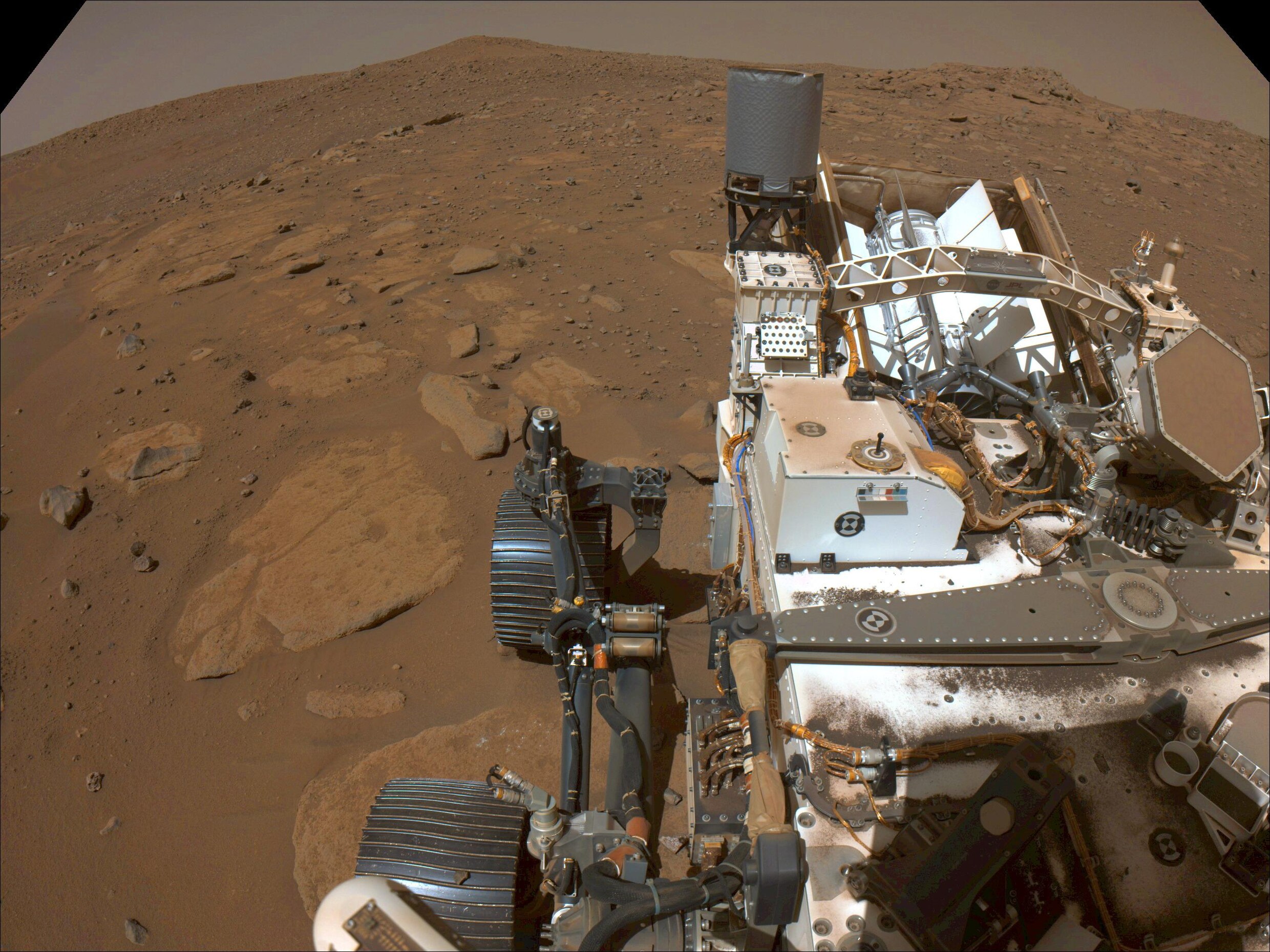 Marsrover NASA bevestigt: ooit was er water in krater op de rode ...