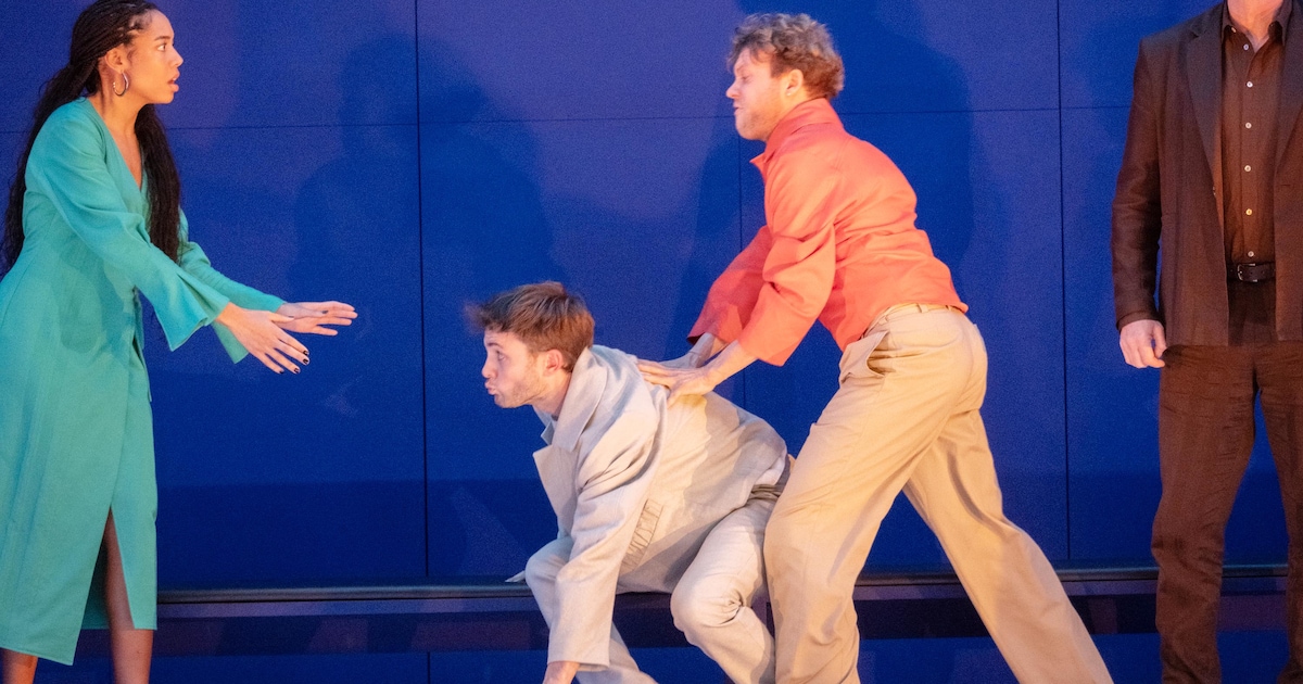 ‘Cock’ van Theater Oostpool is ontzettend leuk en gevat, maar helaas ...