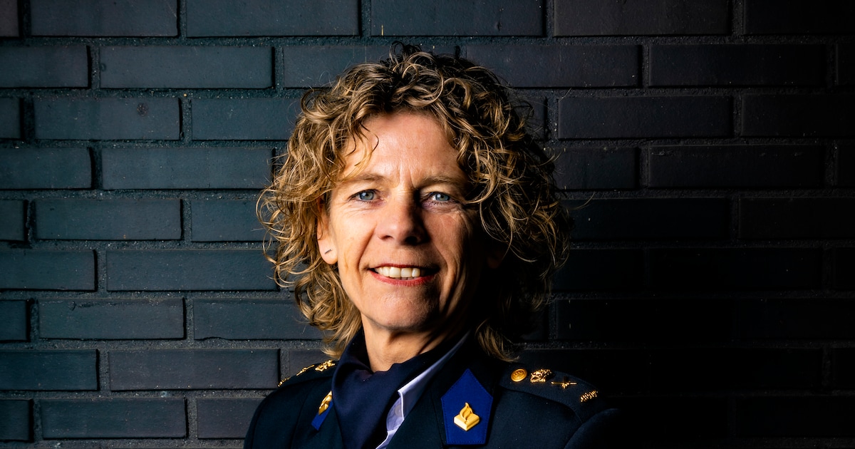 Van de mavo in Zwolle naar de nationale politietop: Janny Knol nieuwe ...