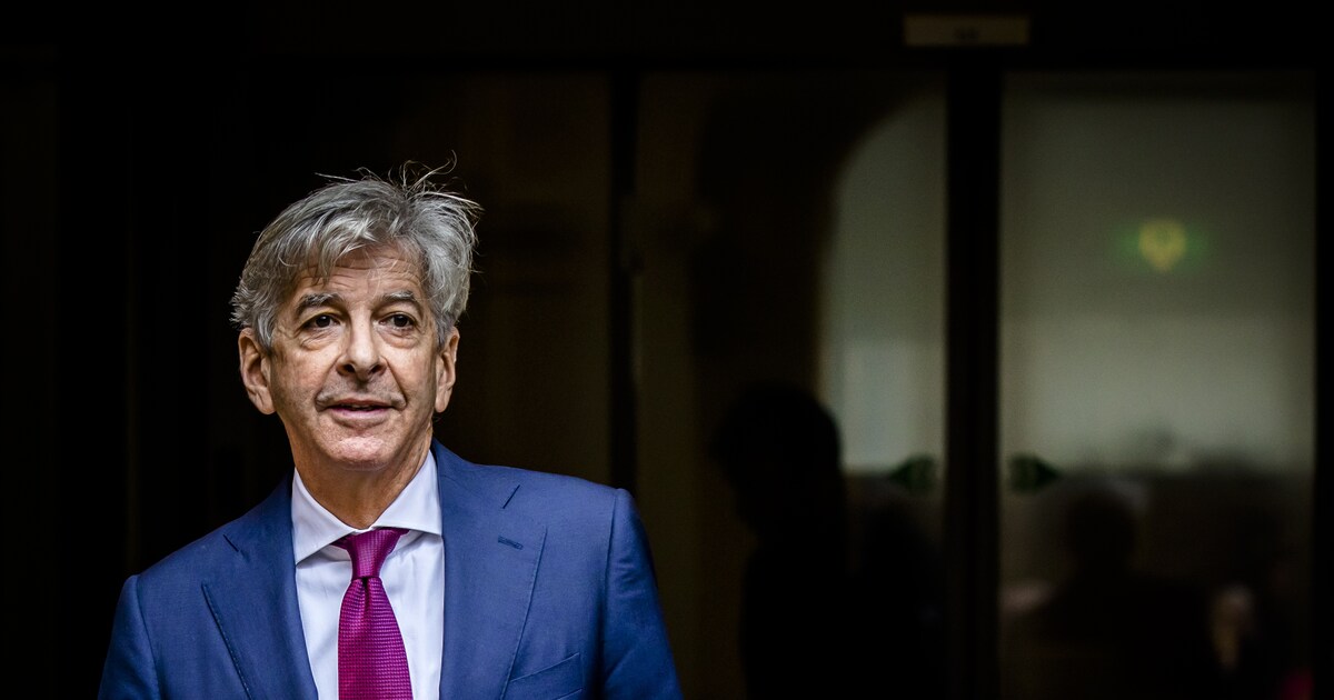 Plasterk, vervreemd van zijn PvdA, mag een kabinet verkennen waar zijn ...