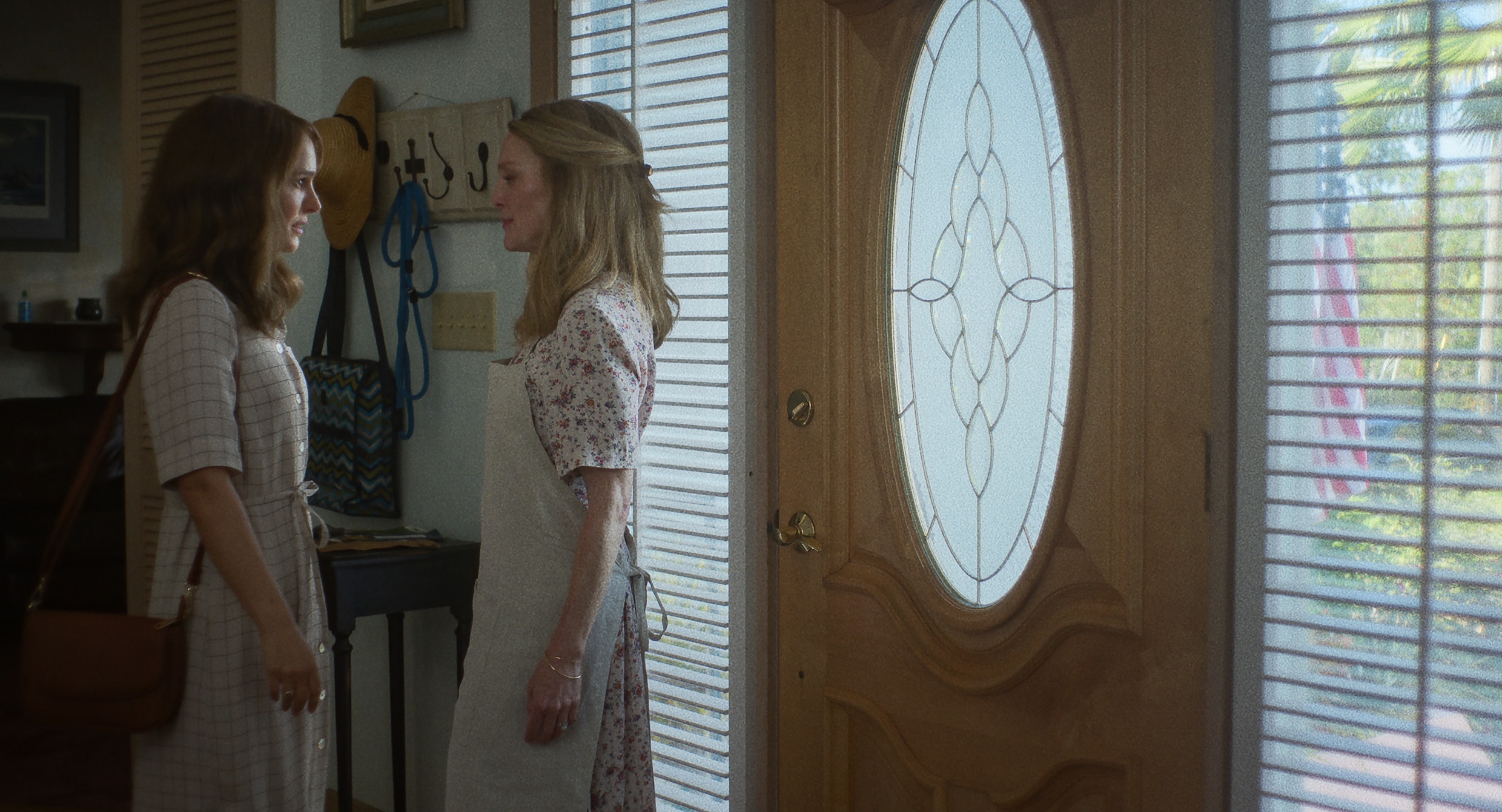 ‘May December’ is een intelligent, gelaagd en van sociaal ongemak ...