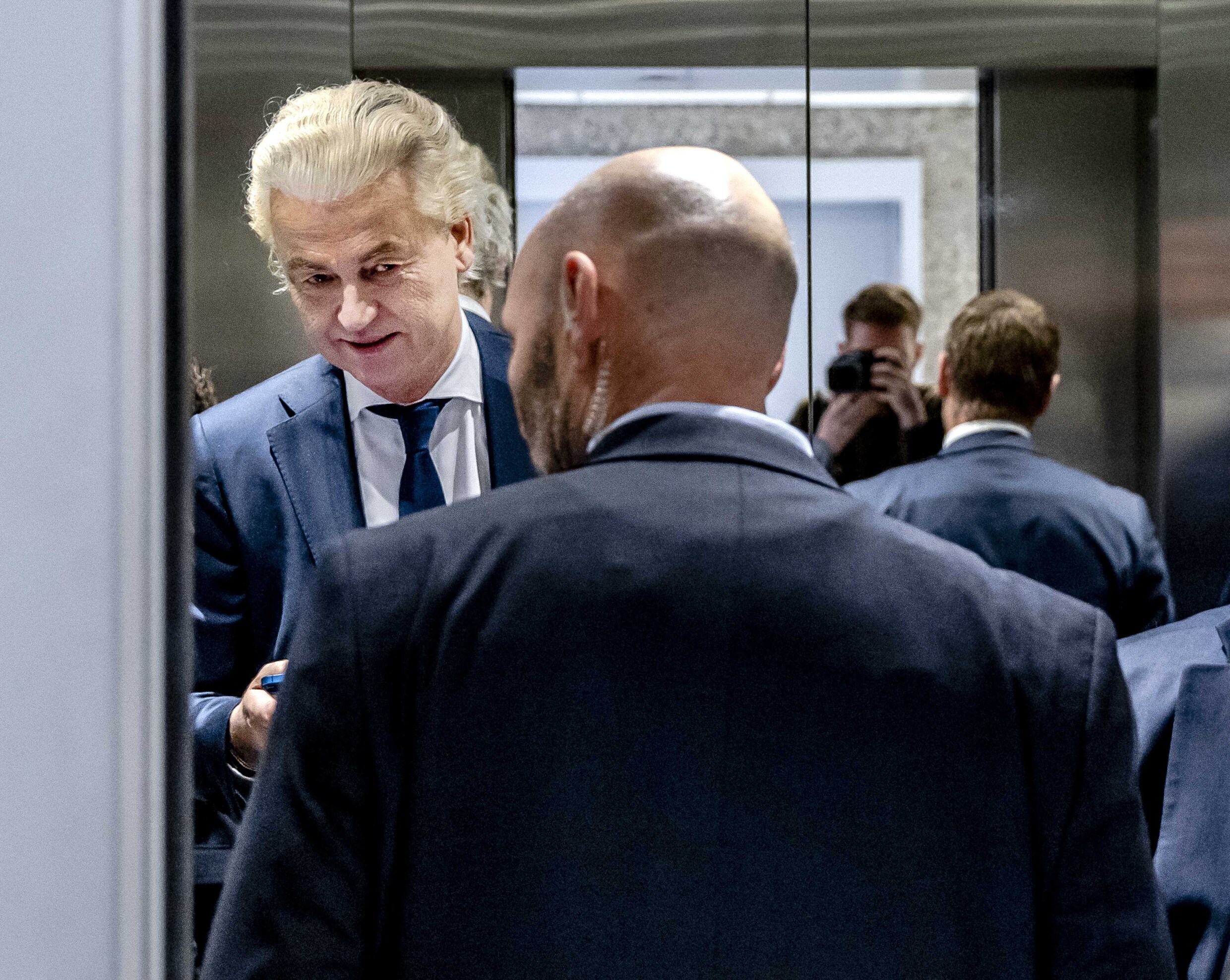 Live politiek: Partijen niet te spreken over formatieproces na ...