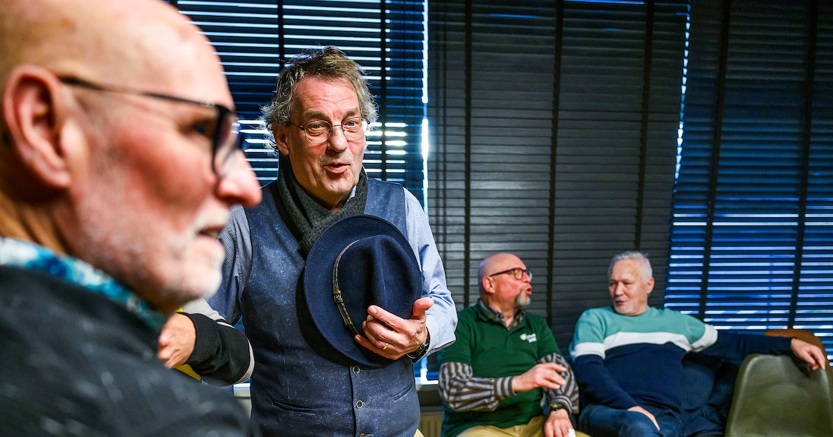 Als de oude voetbalheld vertelt over vroeger, is de dementie even ver ...