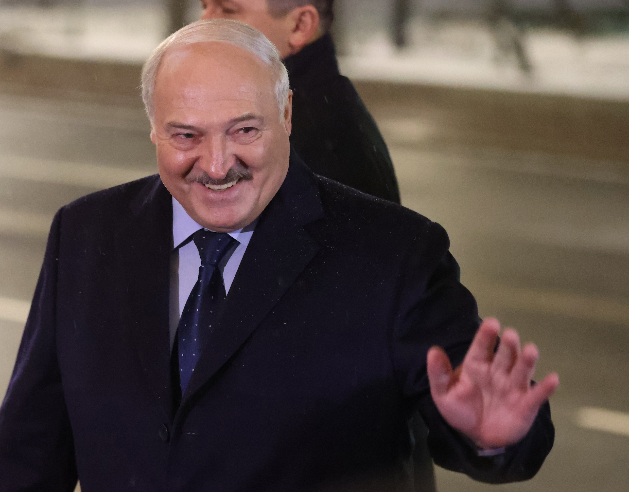 Belarussische dictator Loekasjenko geeft zichzelf en familie ...