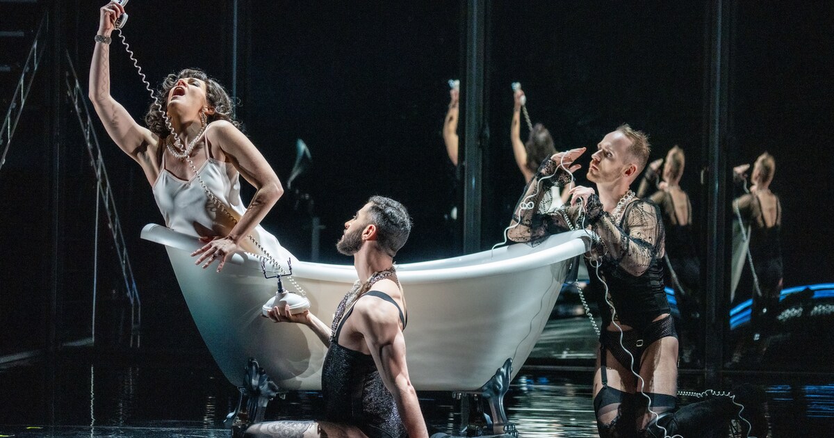 Nog maar tot half februari te zien: de opera ‘Powder Her Face’ over ...