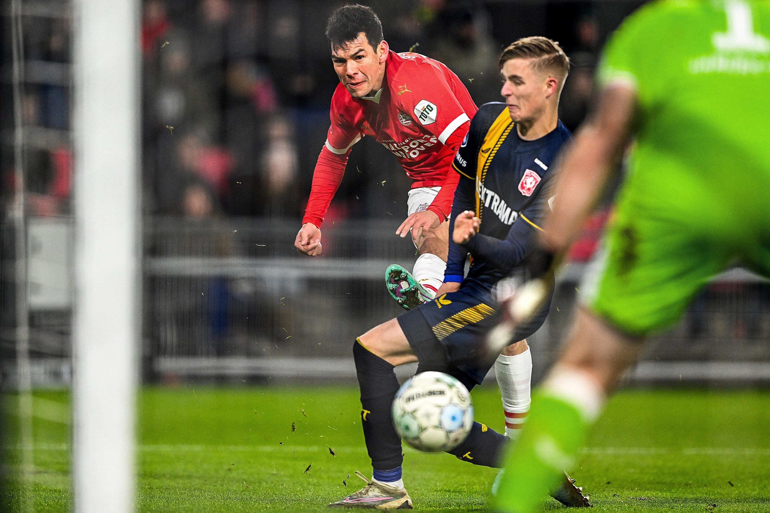 PSV maakt zich na simpele zege op Twente op voor bekerkraker tegen ...