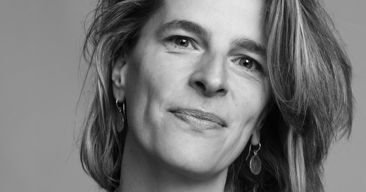 Debutant Maria Kager rijgt geestige anekdotes aaneen, maar weet er geen ...