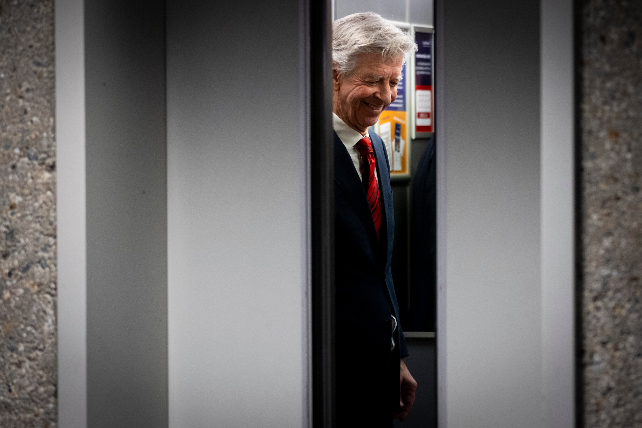 Presenteert Plasterk vandaag een toverformule om een rechts kabinet te ...