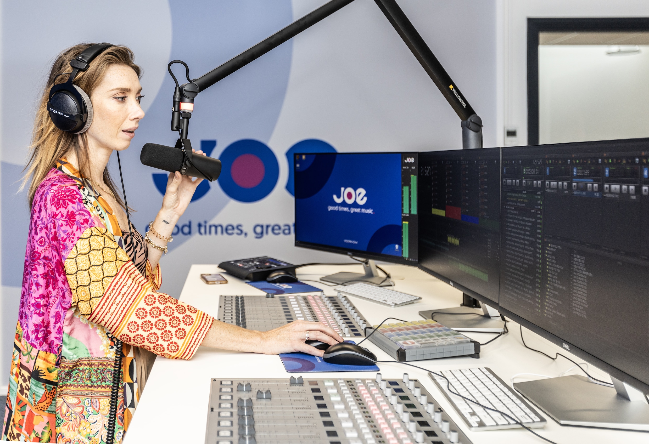 Het radiolandschap wordt herverdeeld, en dus verlaten dj's massaal de ...