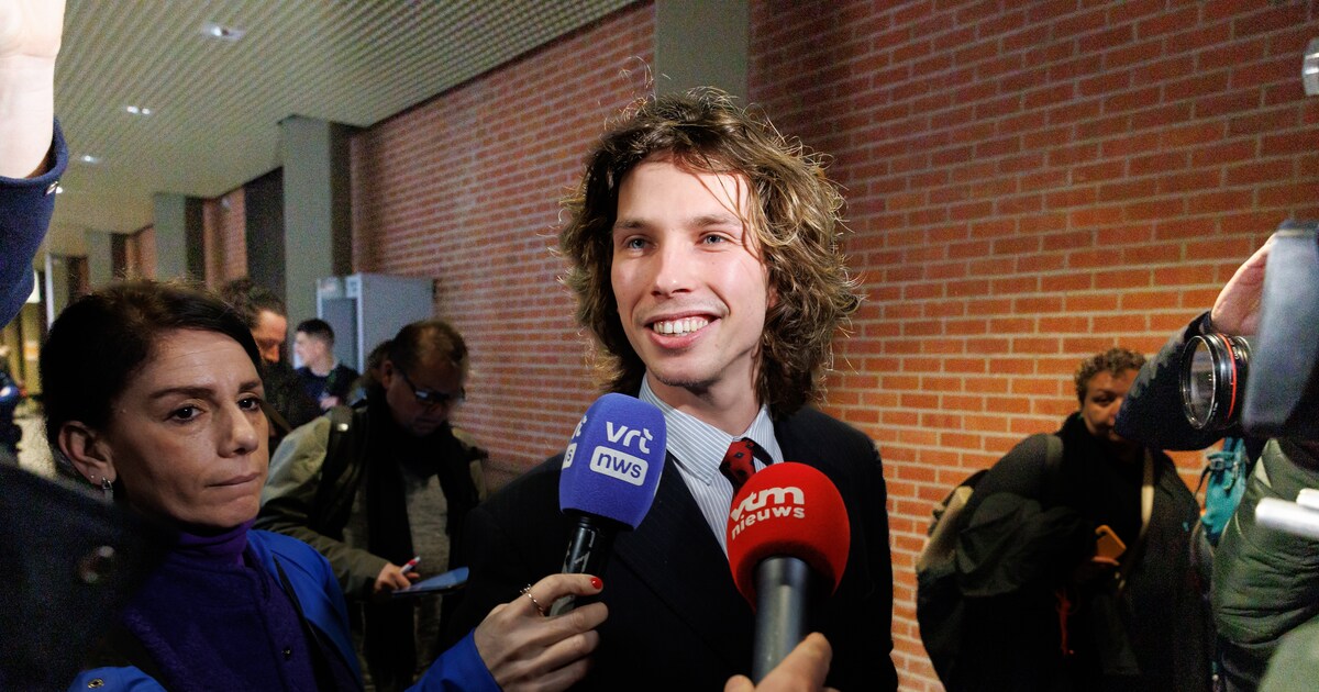 Voorwaardelijke celstraf youtuber voor onthullen daders fatale ...