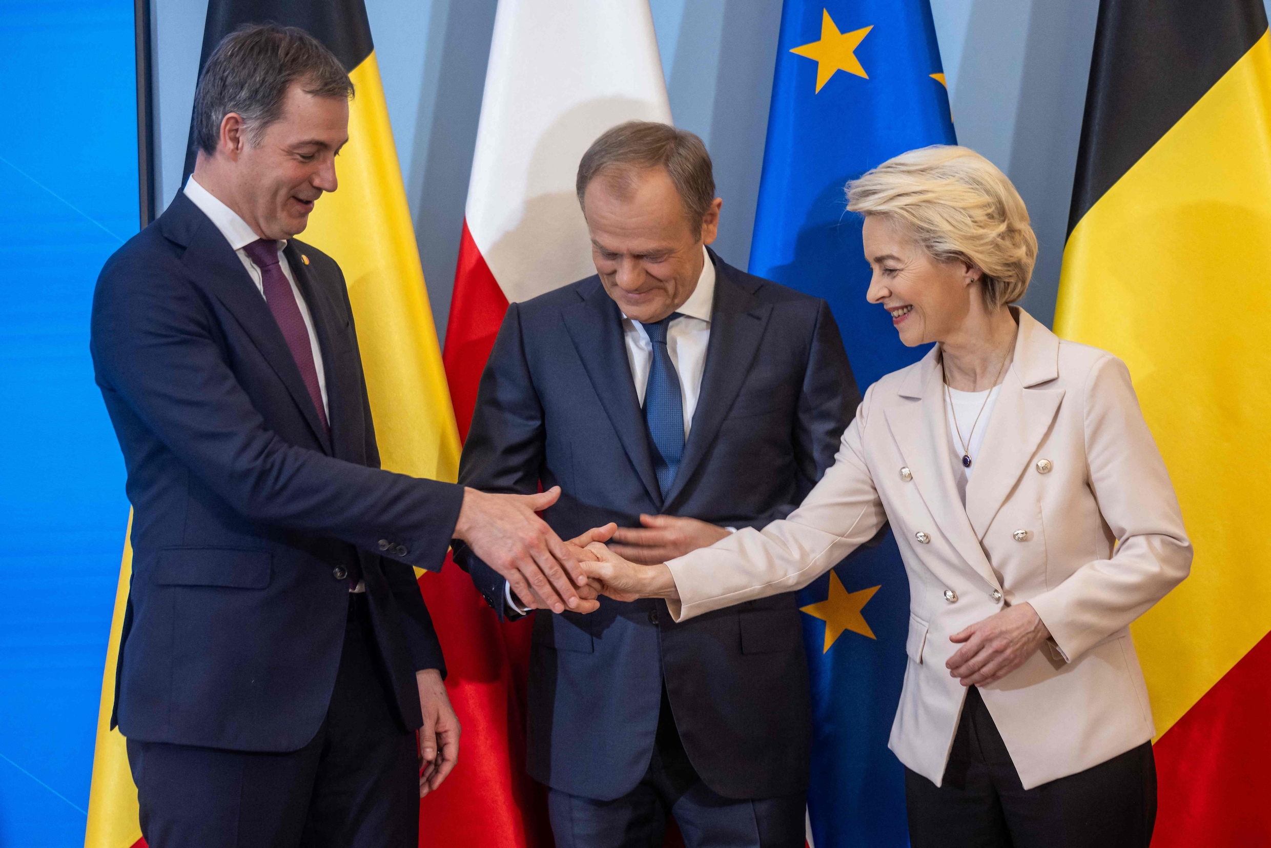 Polen krijgt zicht op 137 miljard aan bevroren EU-fondsen nu nieuwe regering werk maakt van ...