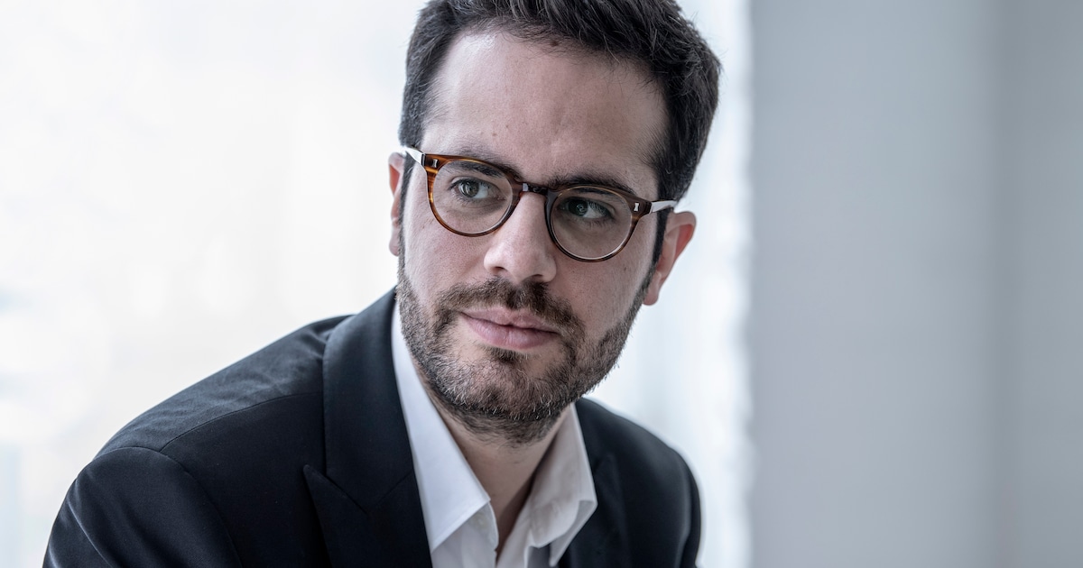 Dinis Sousa verving de meppende dirigent John Eliot Gardiner. En maakt ...