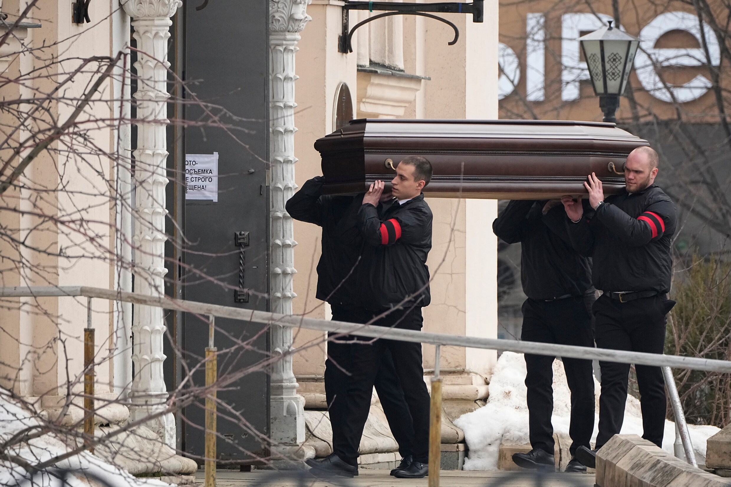 Lees hier het liveblog terug over de begrafenis van de Russische ... Lees hier het liveblog terug over de begrafenis van de Russische ...