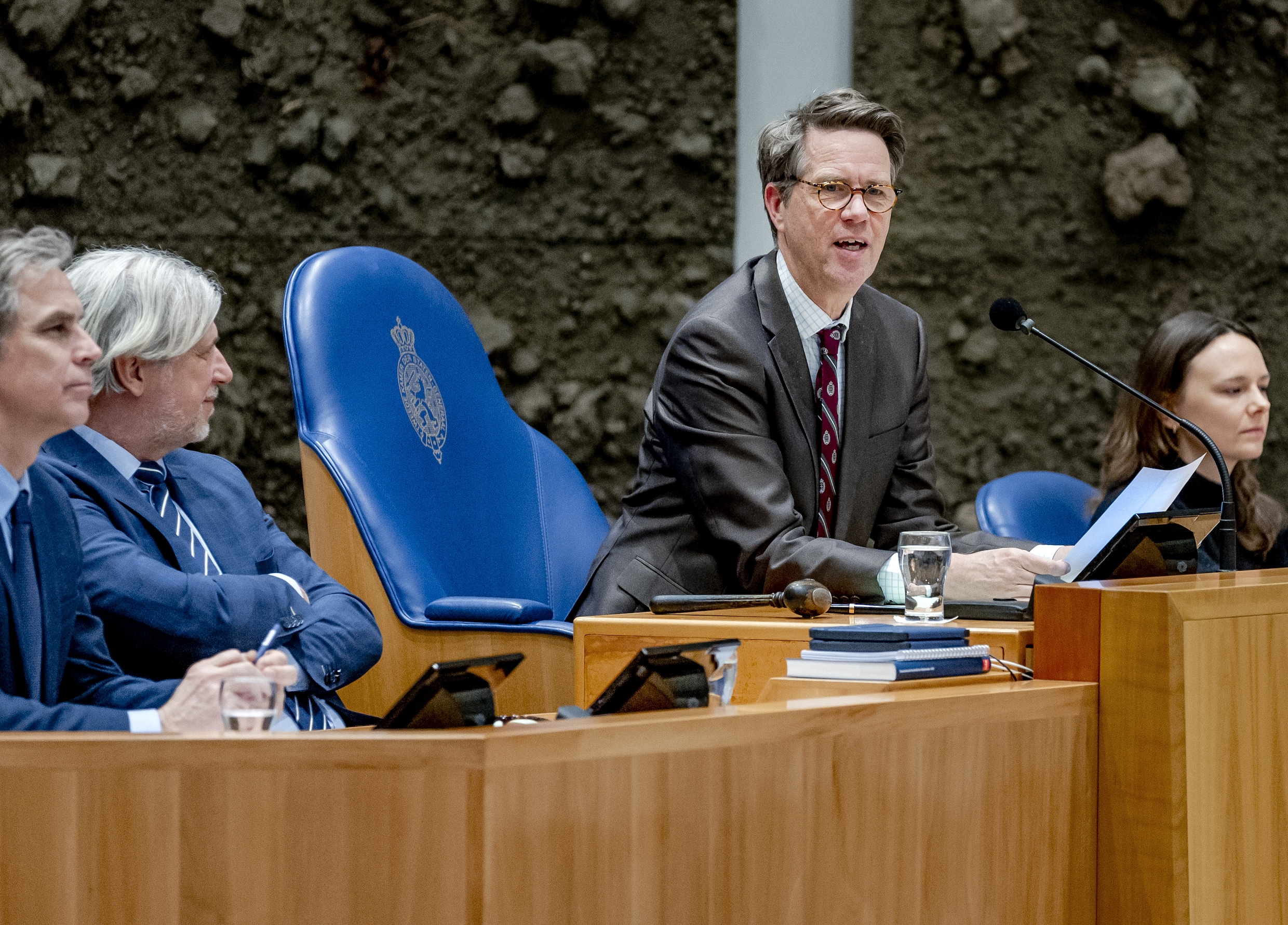 De dekselse Bosma heeft als voorzitter van de Tweede Kamer de PVV salonfähig gemaakt | de Volkskrant