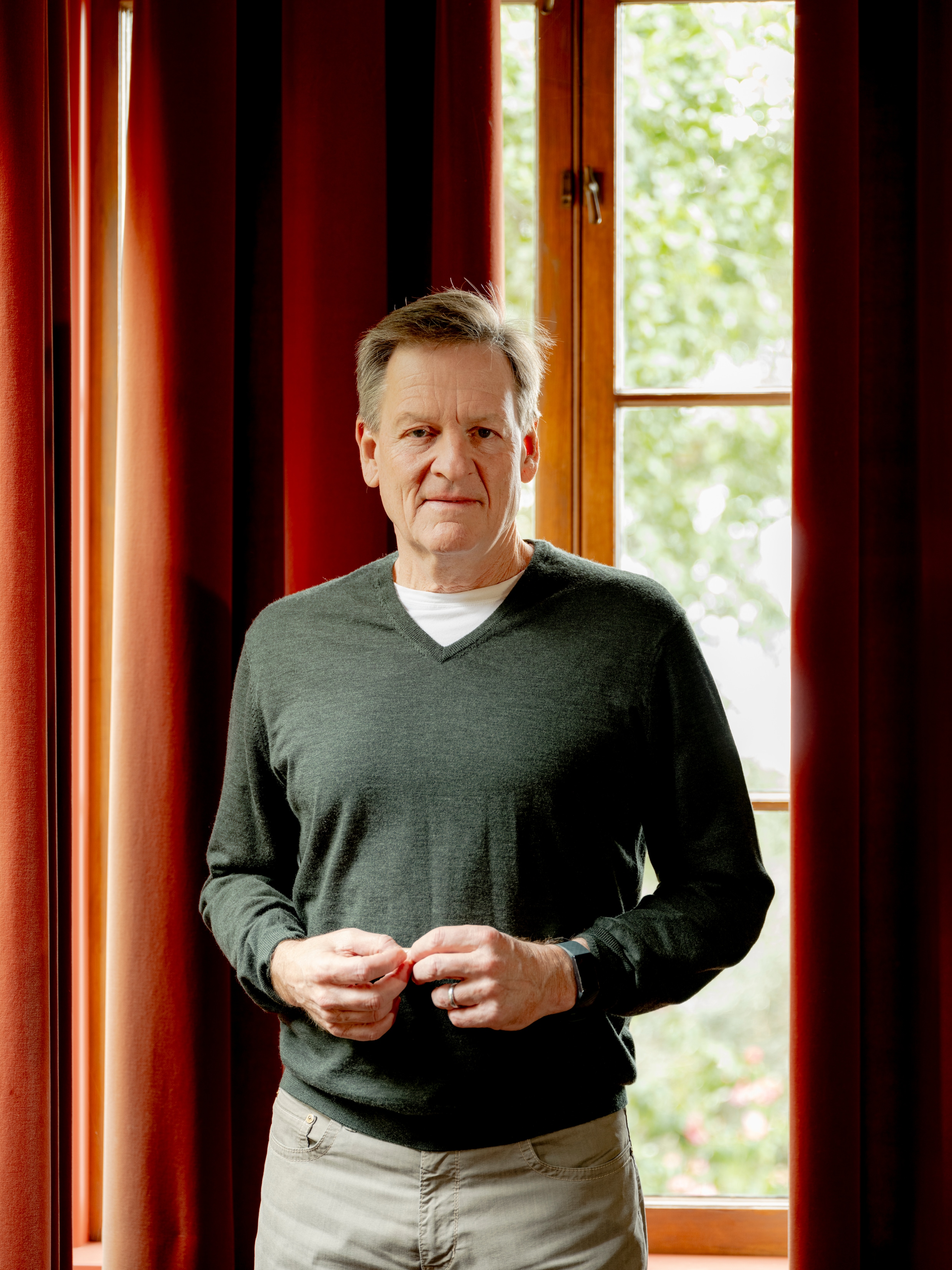 Schrijver Michael Lewis dook in de cryptowereld van Sam Bankman-Fried ...